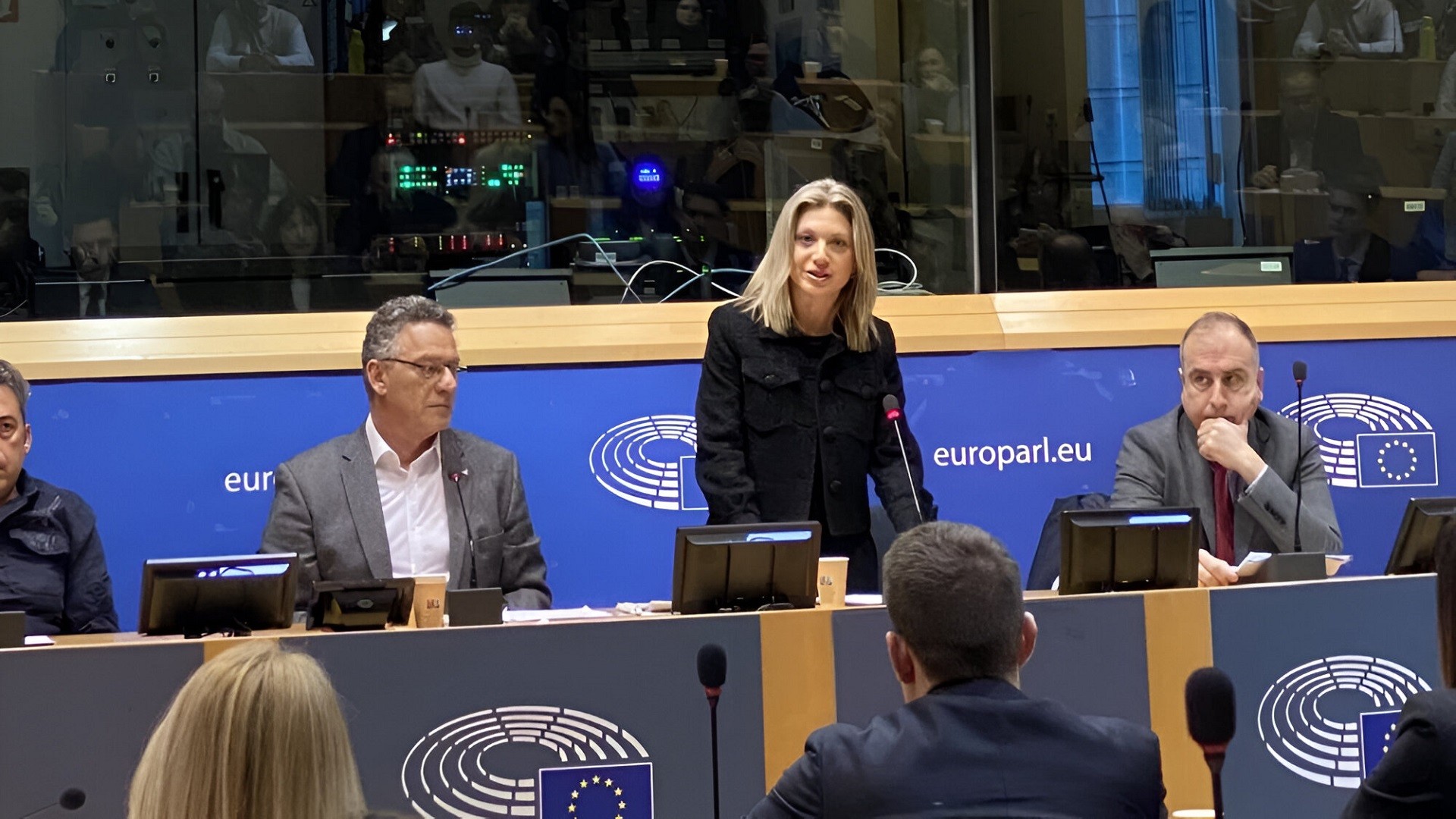 Τέμπη: Με τη διαδικασία του κατεπείγοντος στην Επιτροπή Αναφορών της ...