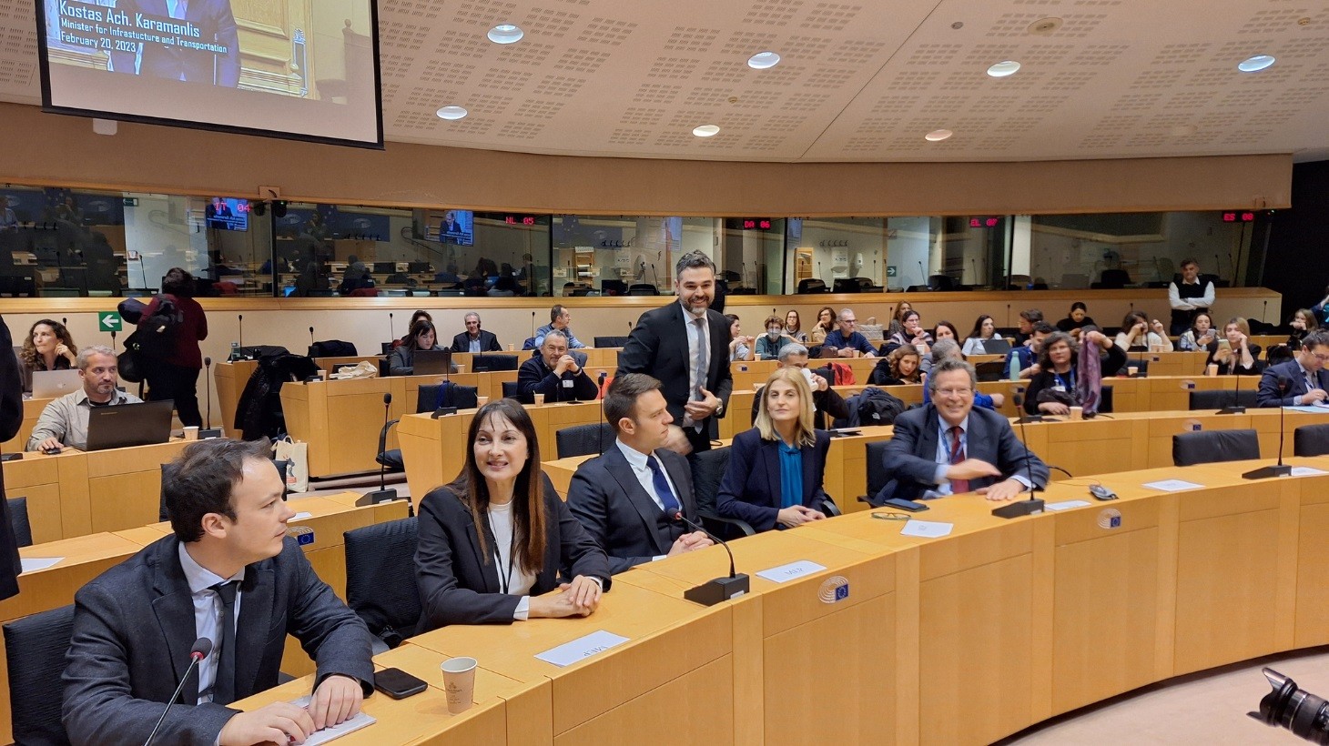 Κασσελάκης: Στα πρώτα έδρανα για την εκδήλωση της ευρω-ομάδας της ...