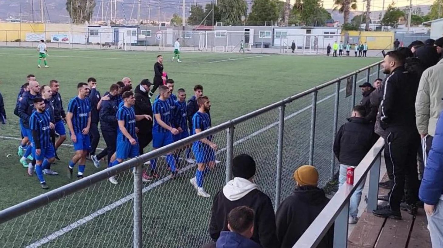 Ασπρόπυργος: Διακόπηκε ποδοσφαιρικός αγώνας λόγω πυροβολισμών – Δύο ...