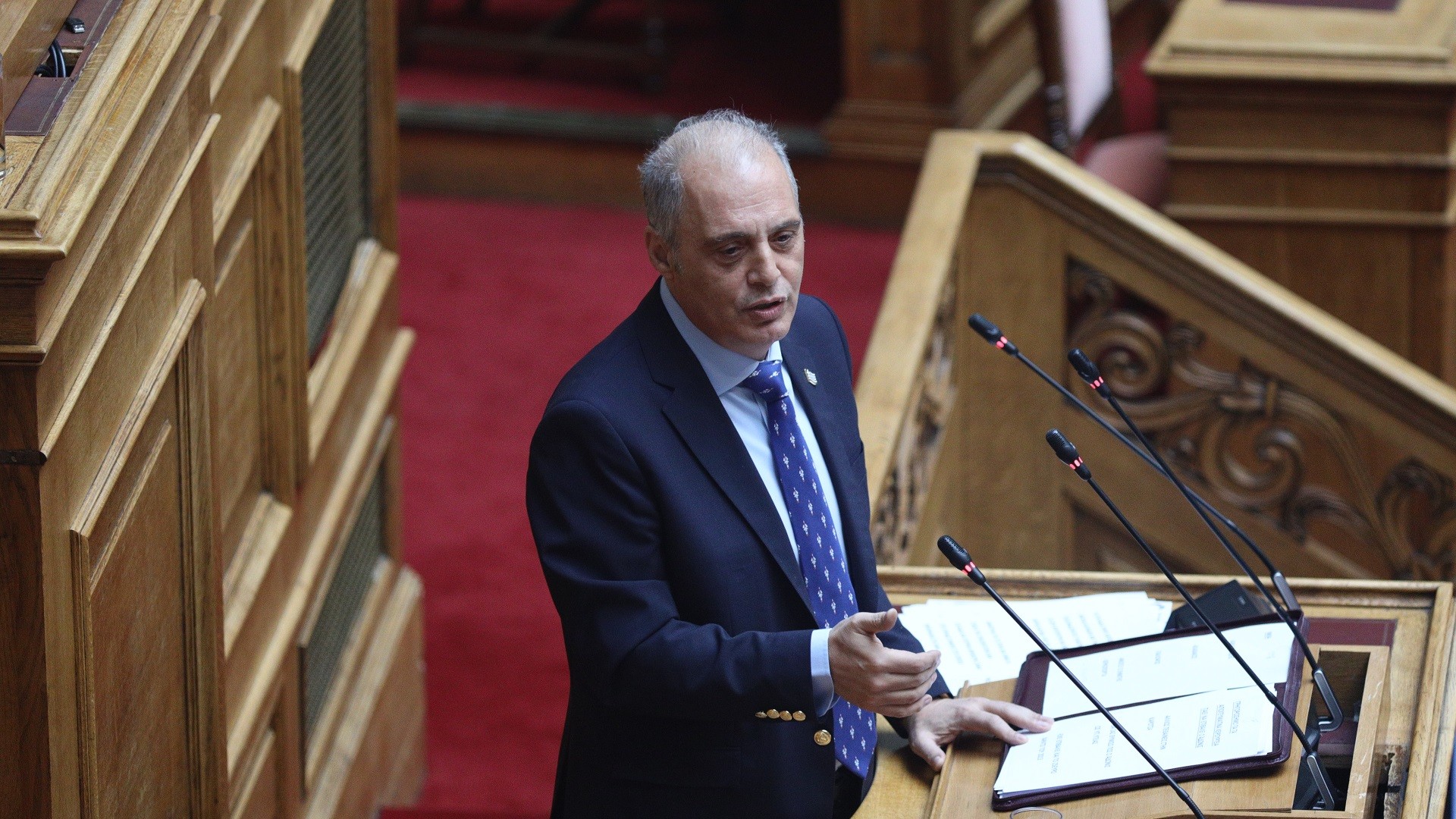 Γάμος ομοφύλων: Προς ονομαστική για το νομοσχέδιο λέει ο Βελόπουλος ...