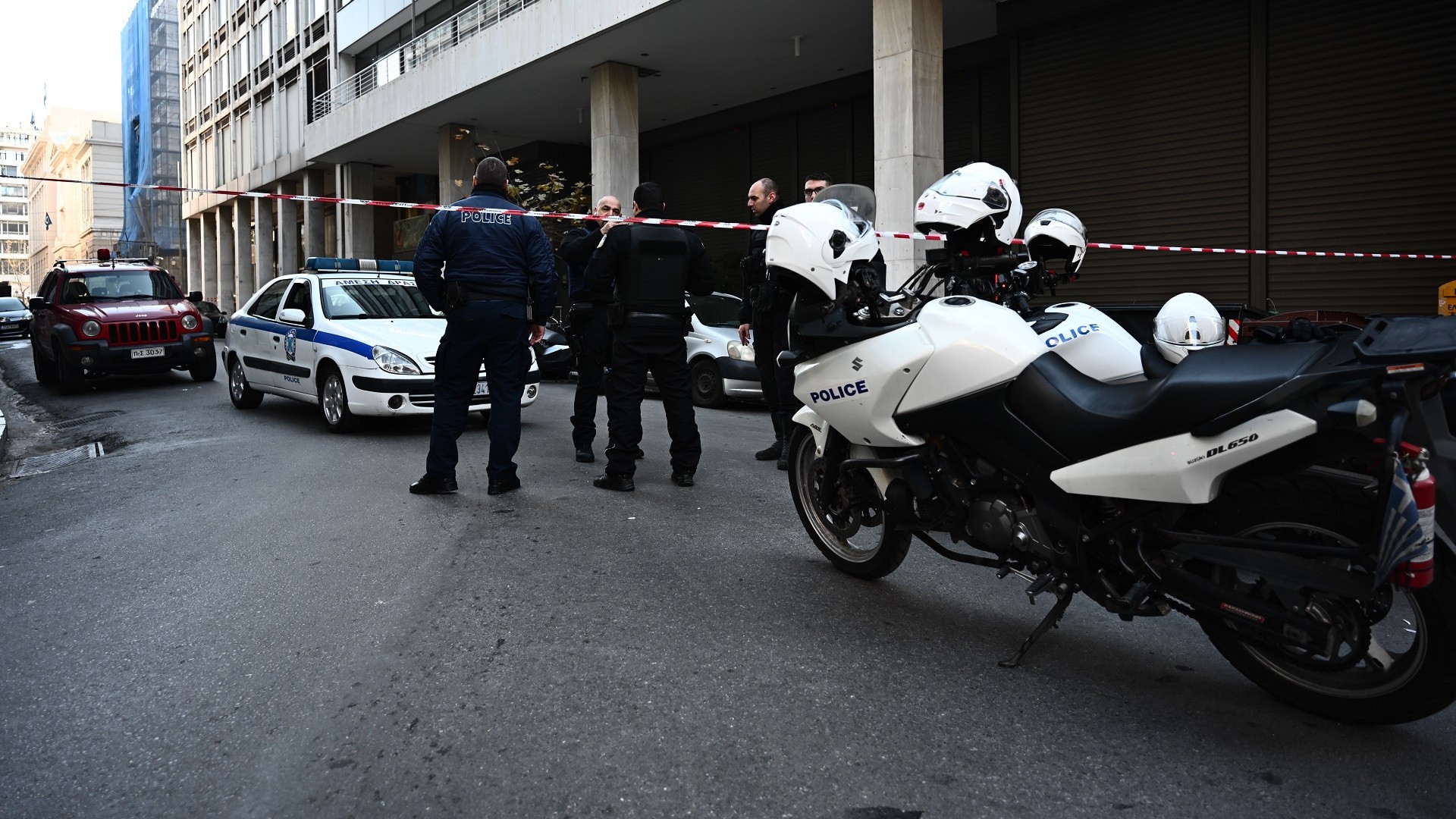Βόμβα στο υπ. Εργασίας: Τη διαδρομή των δραστών αναζητά η ...
