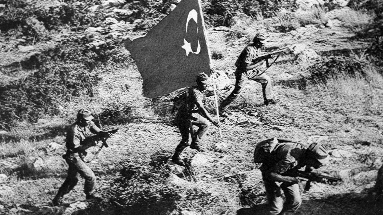 Αφιέρωμα: 50 χρόνια Μεταπολίτευσης | topontiki.gr