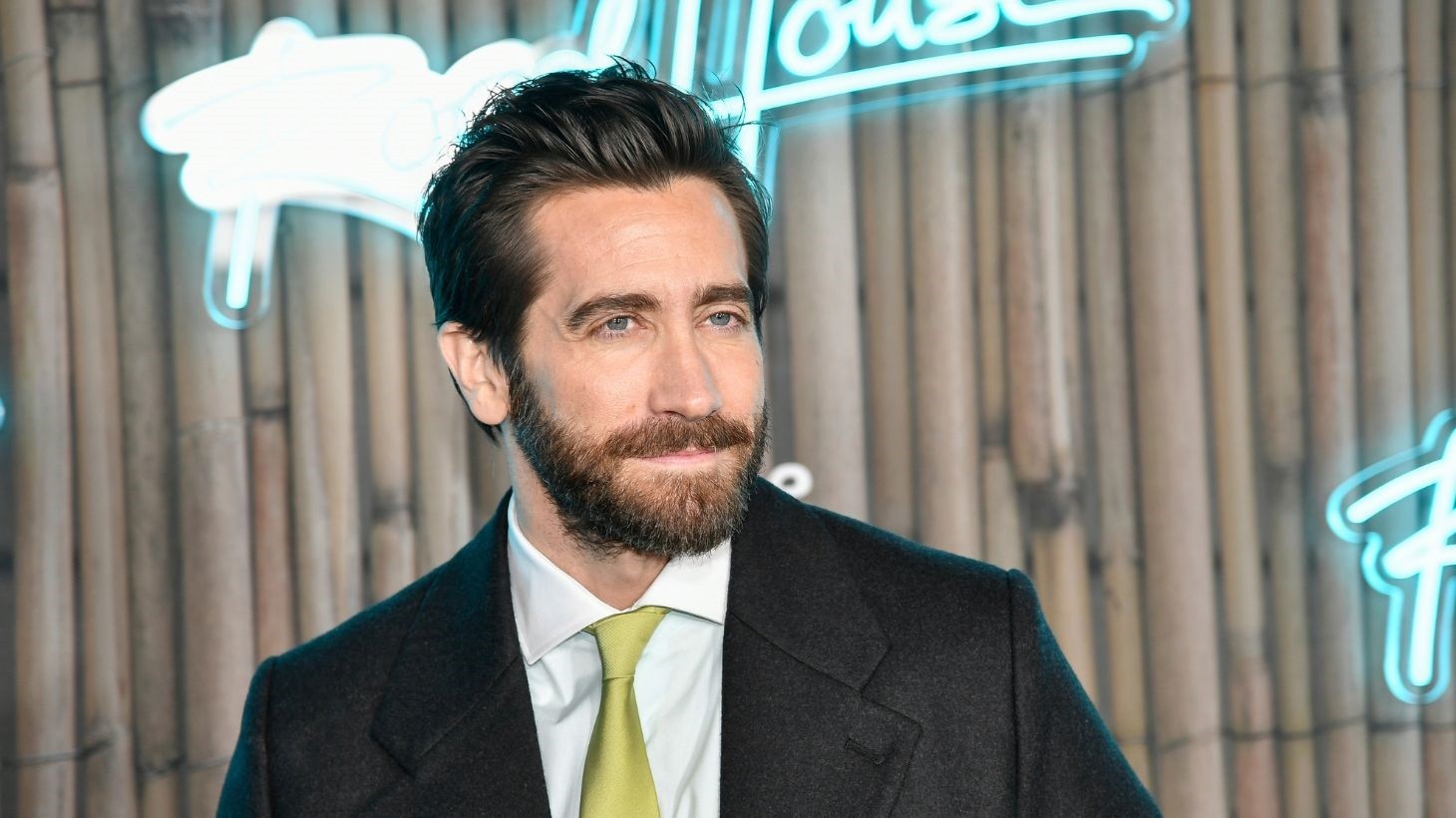 Τζέικ Τζίλενχαλ: Θέλει ακόμα να υποδυθεί τον Batman – «Είναι τιμή αυτός ...