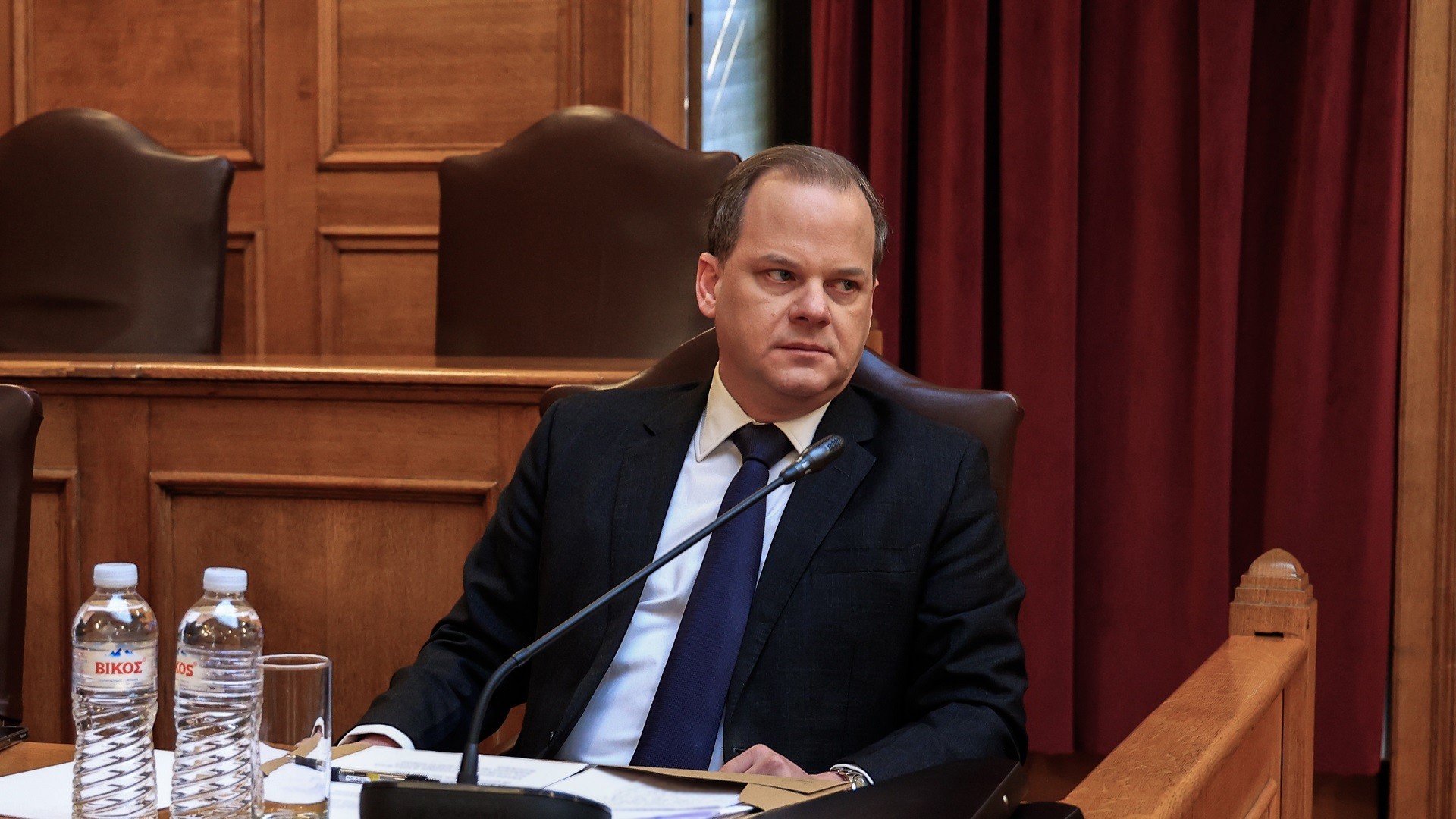 Τέμπη: Στη Βουλή ποινική δικογραφία σε βάρος του Καραμανλή | topontiki.gr