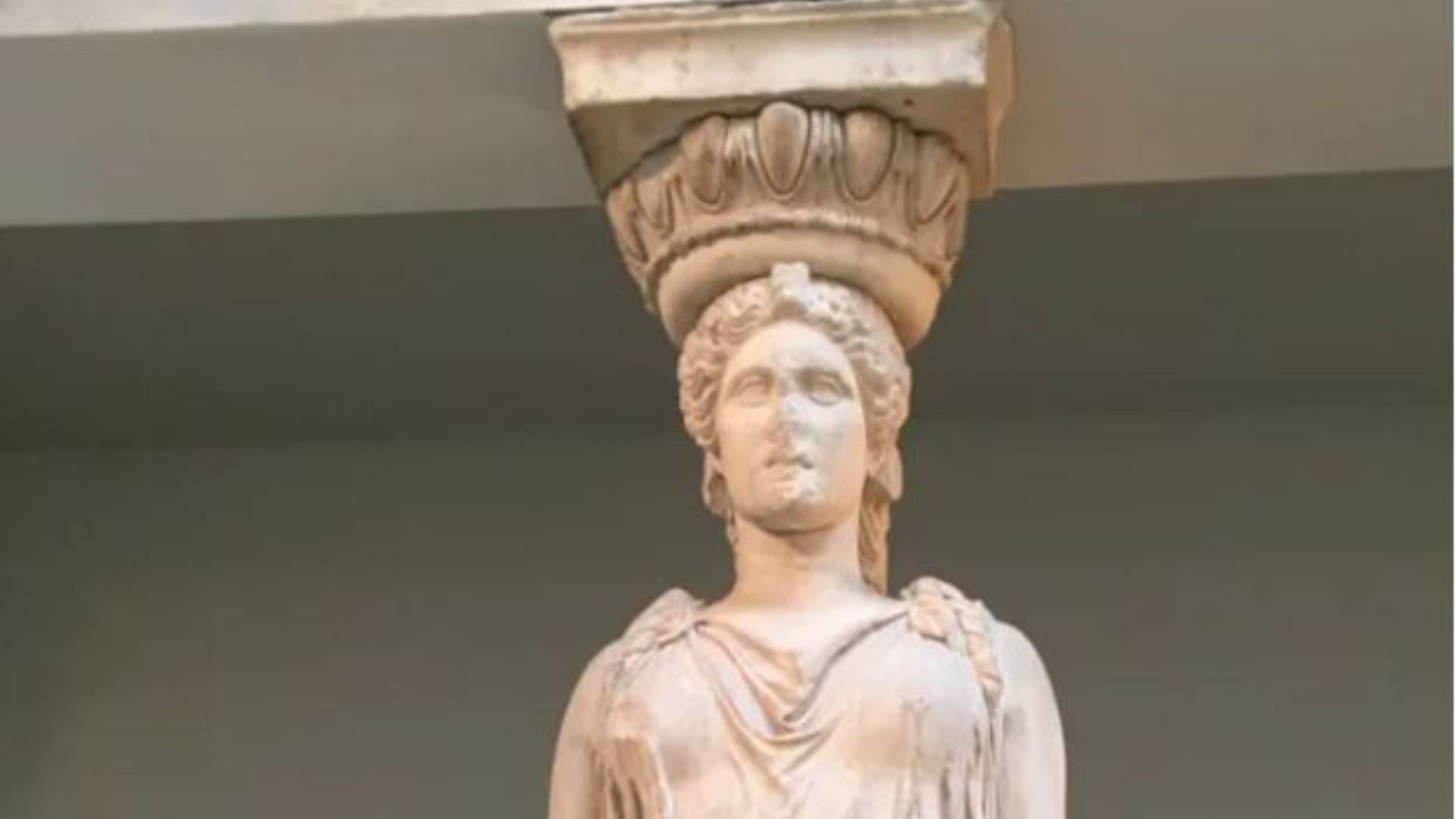 Στα Ίχνη της Χαμένης Καρυάτιδας | topontiki.gr