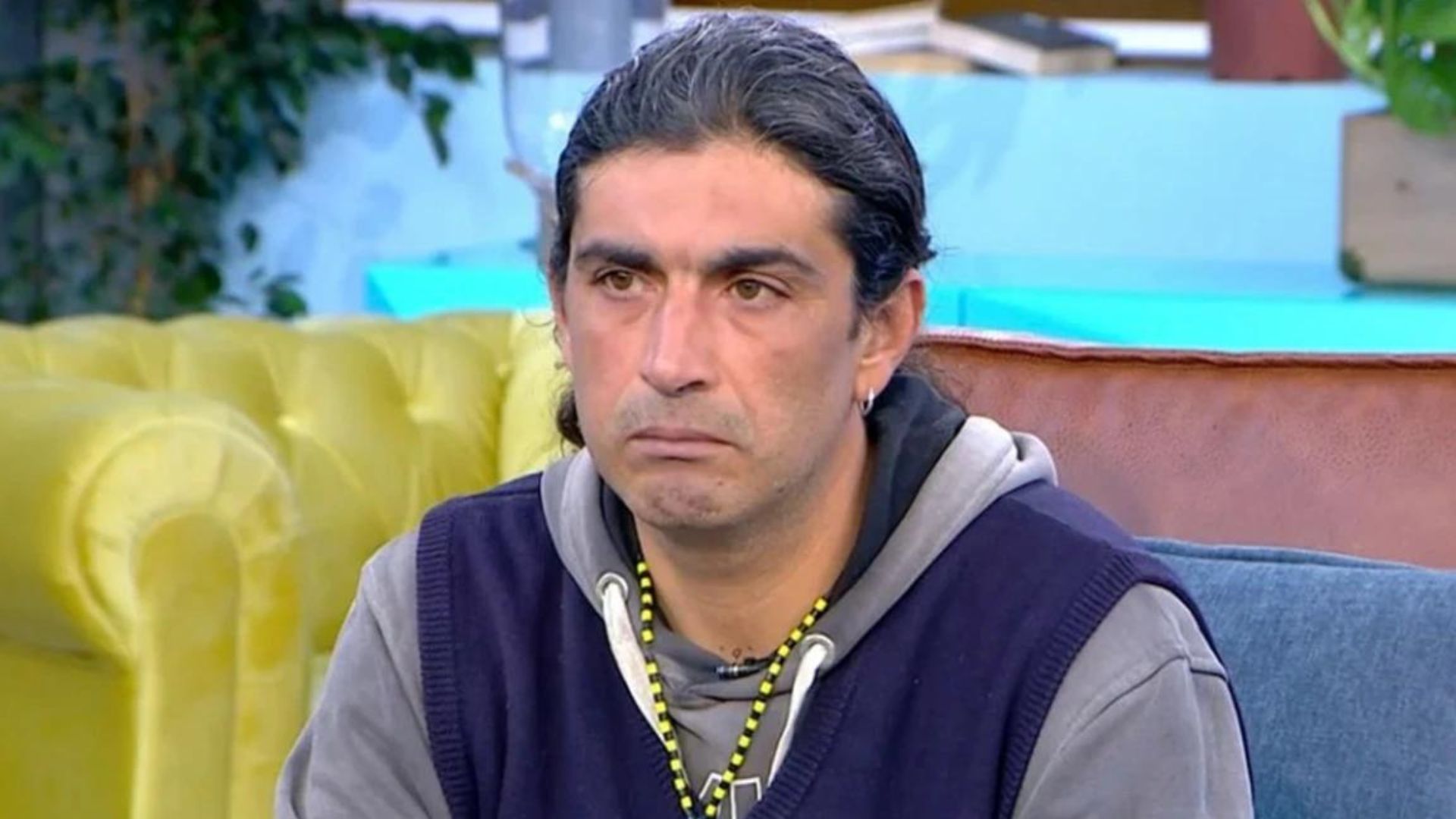 Ο Παλαιοχριστιανός Μανώλης Καλαϊτζιδάκης ζητάει να τον αφήσουν να δει ...
