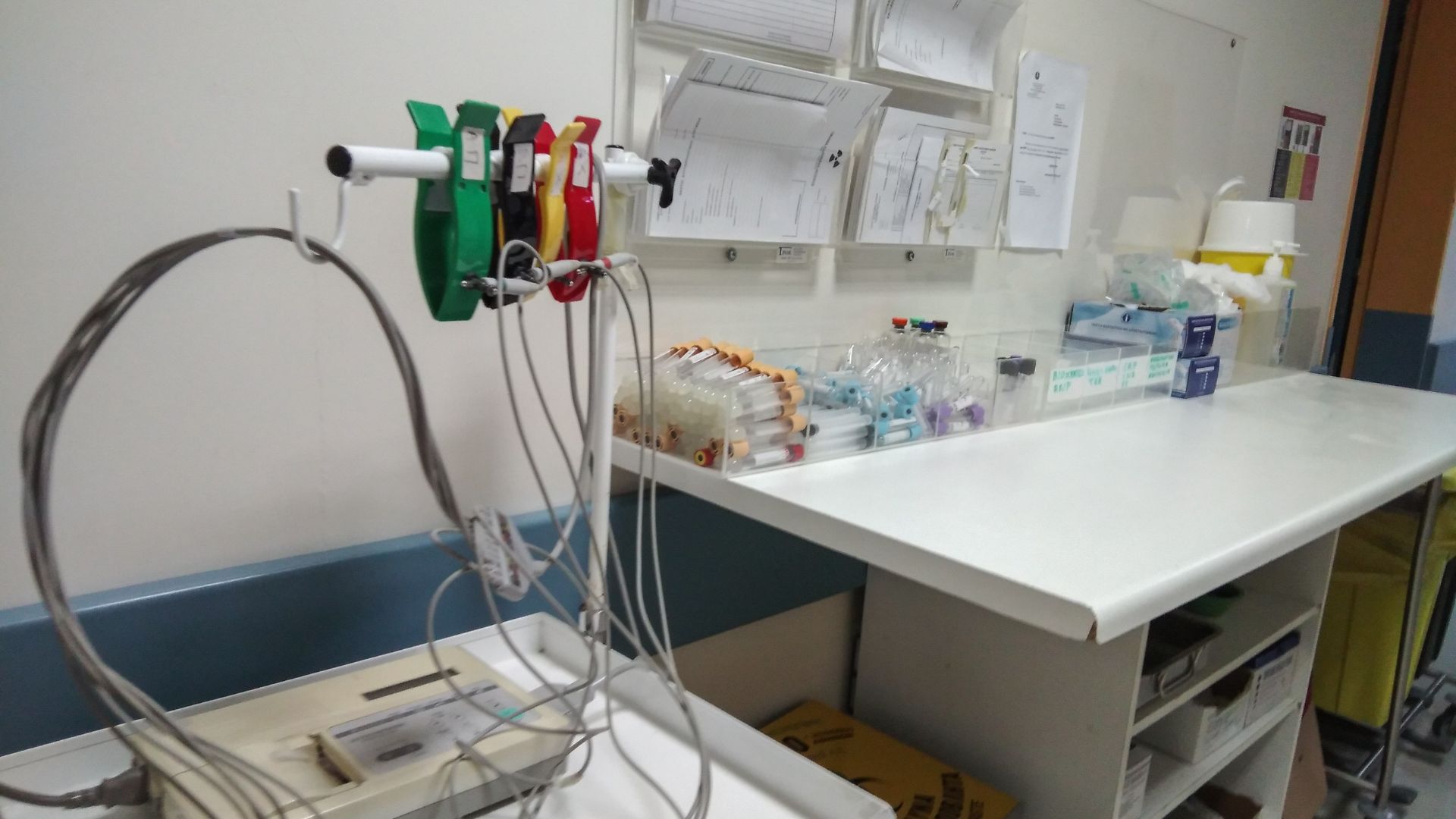 Ξεκινούν από 1η Απρίλιου τα δύο νέα χαράτσια στις διαγνωστικές ...