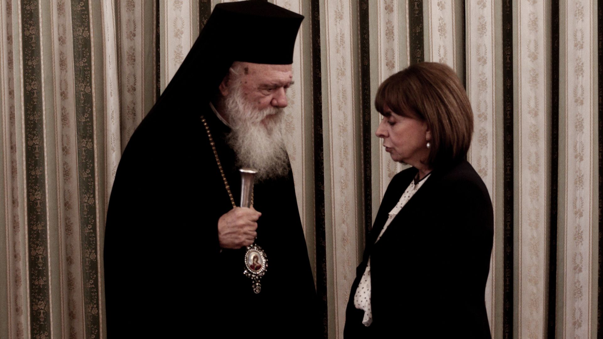 «Πόρτα» της Εκκλησίας και στο γεύμα της Σακελλαροπούλου στο Προεδρικό ...