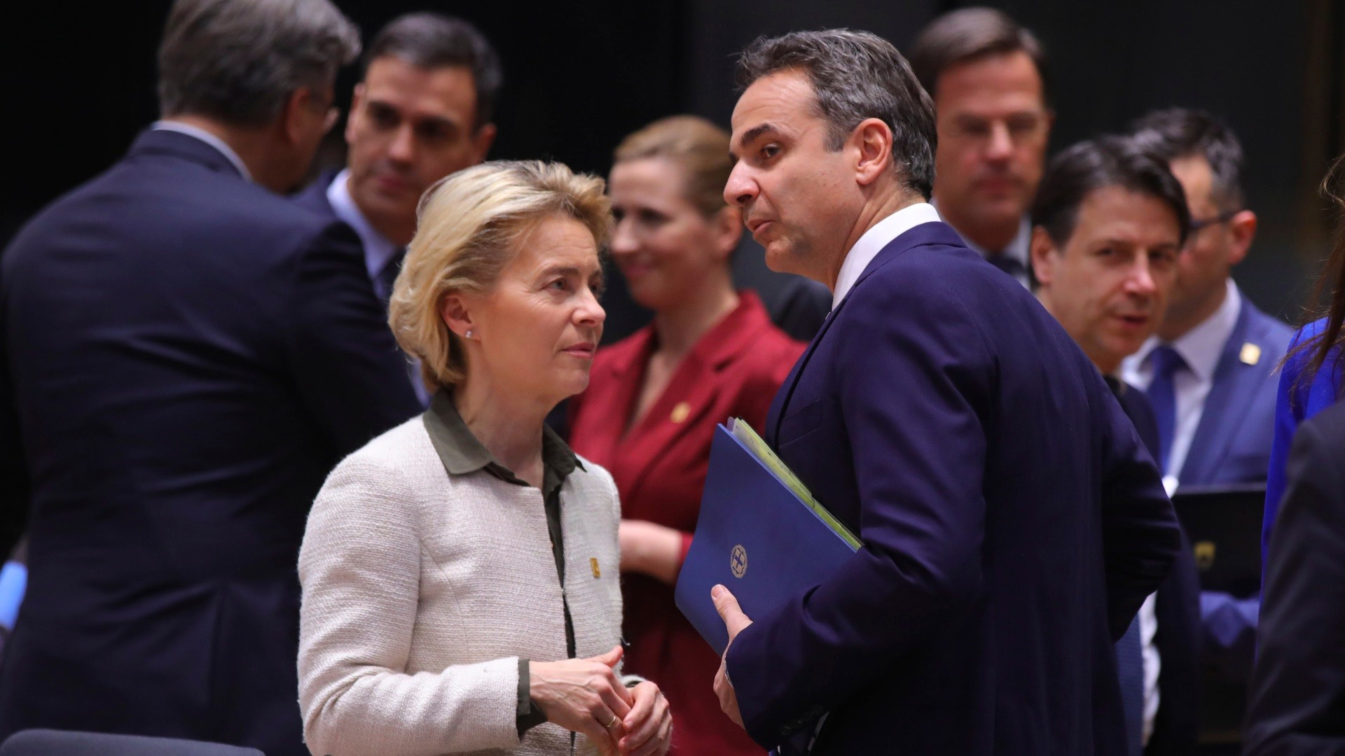 FT: Οι Βρυξέλλες ετοιμάζουν πακέτο βοήθειας 7,4 δισ. ευρώ στην Αίγυπτο ...