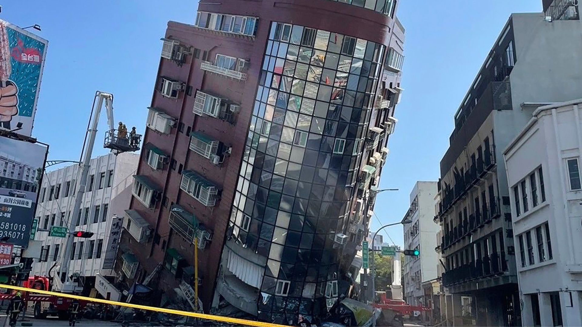 Σεισμός 7,5 Ρίχτερ στην Ταϊβάν: Κατέρρευσαν κτήρια – Τουλάχιστον ...