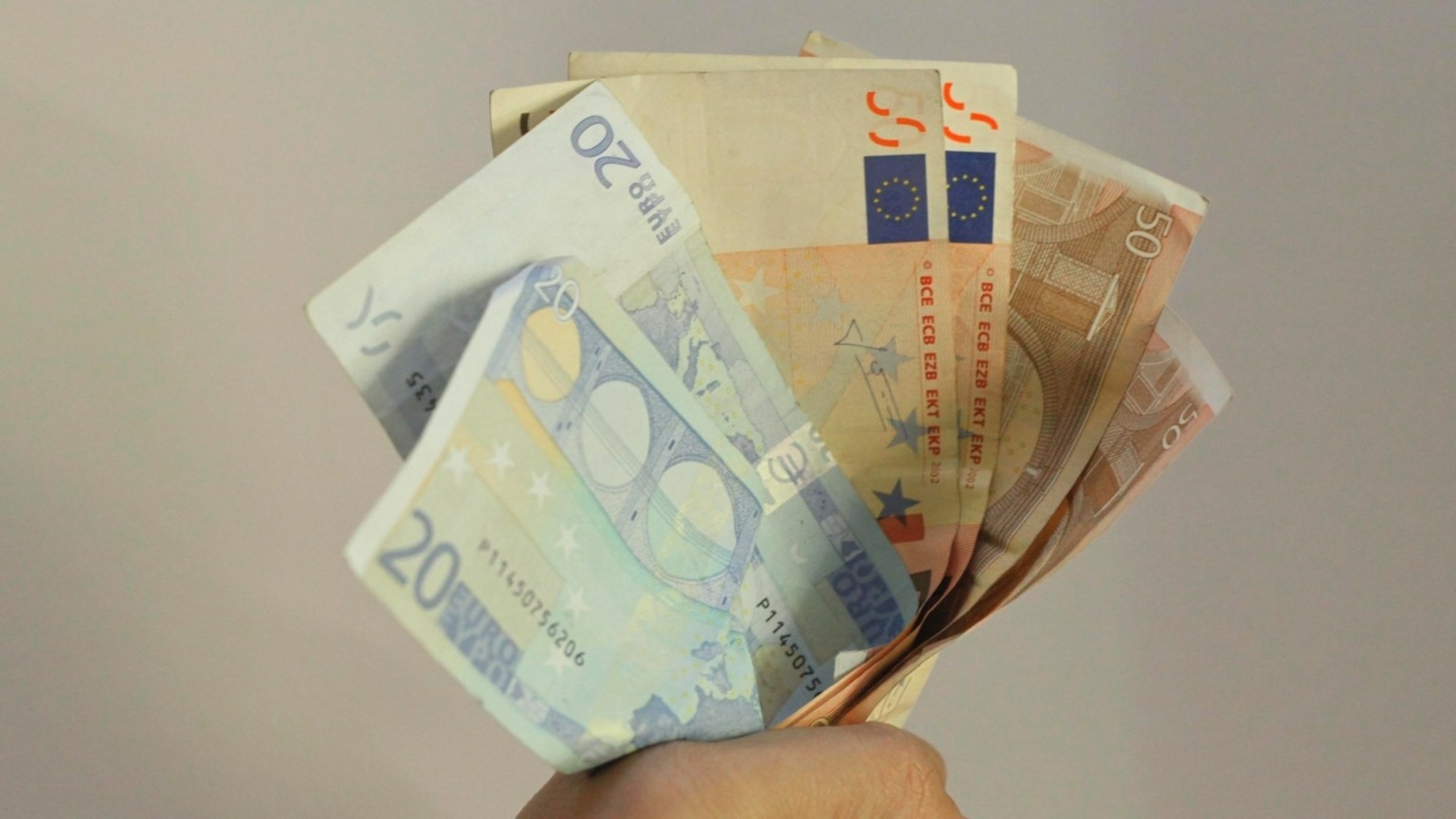 Δώρο Πάσχα: Πότε καταβάλλεται, πώς υπολογίζεται, τι να κάνετε αν δεν ...