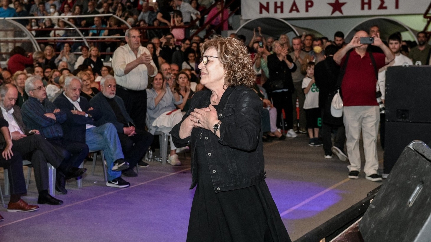 Μάγδα Φύσσα: Έδωσε το «παρών» σε εκδήλωση του ΚΚΕ – Η αγκαλιά με τον ...