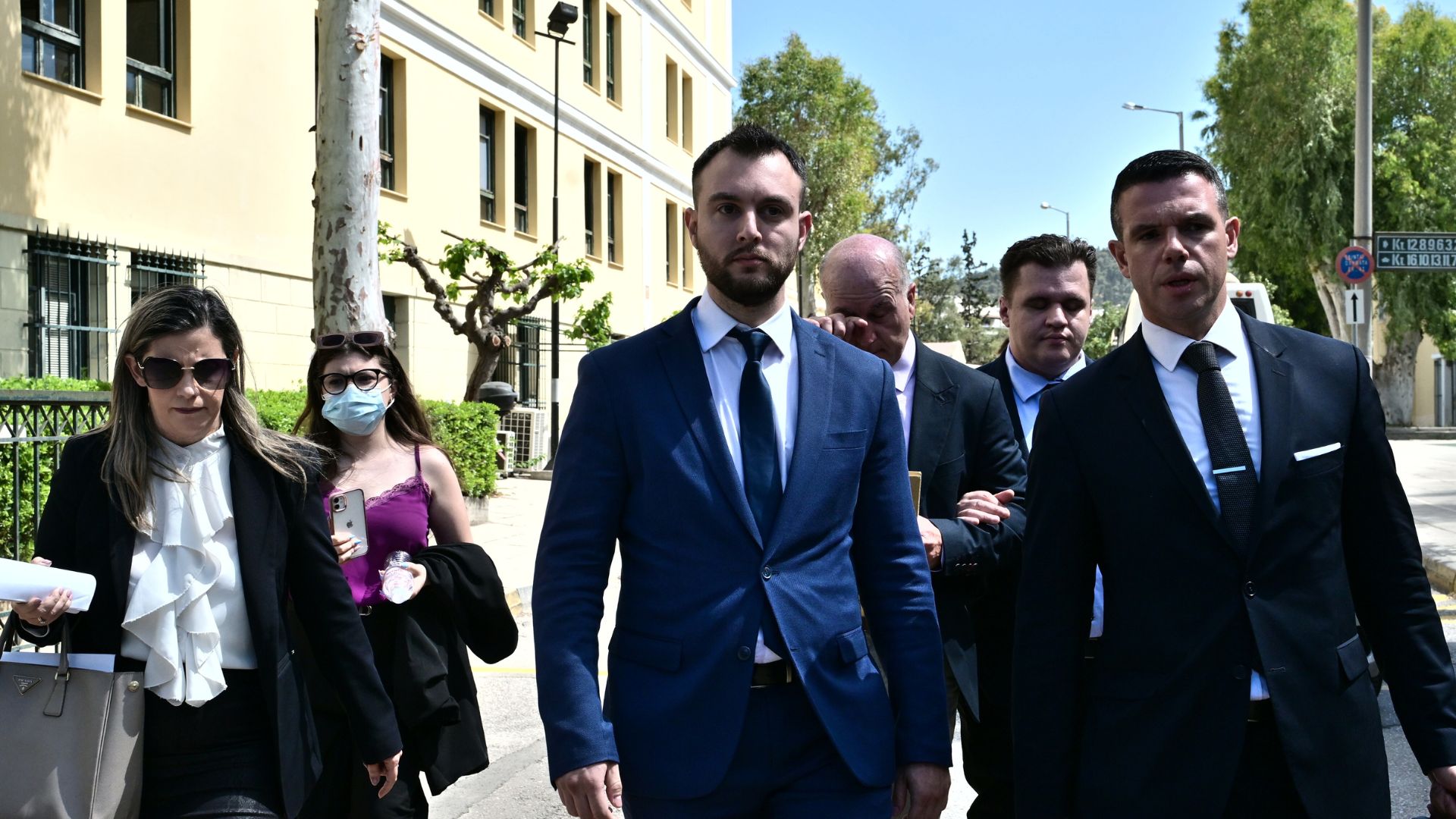 Πώς ο περιοριστικός όρος των 50 μέτρων για τον Φλώρο μπορεί να τον ...