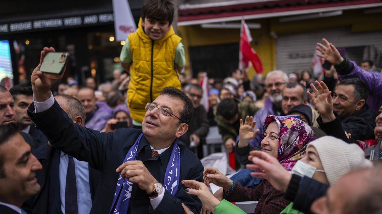 Τουρκία: Ο Ιμάμογλου έδωσε σόου στην ανάληψη των καθηκόντων του -Ο ...