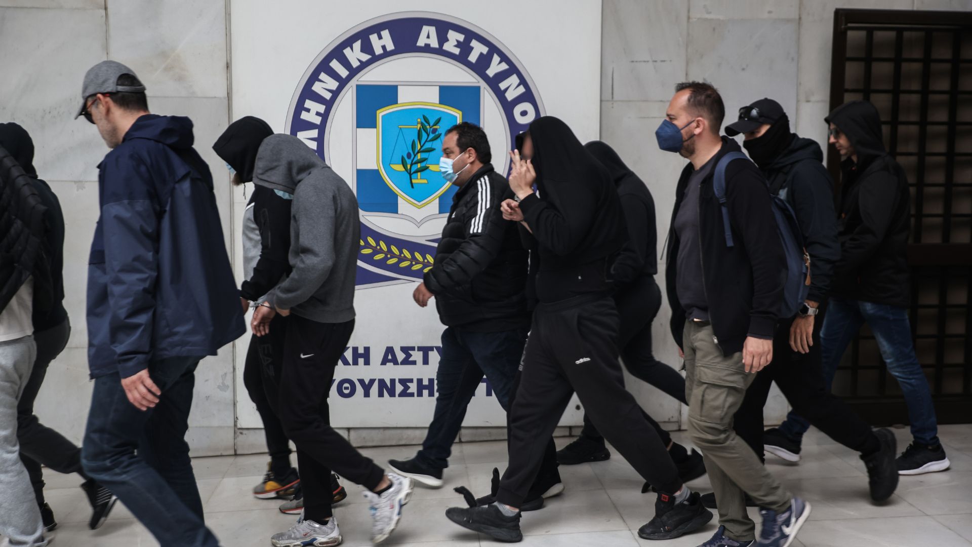 Δολοφονία Λυγγερίδη: Επτά οι προφυλακισθέντες, σήμερα συνεχίζονται οι ...