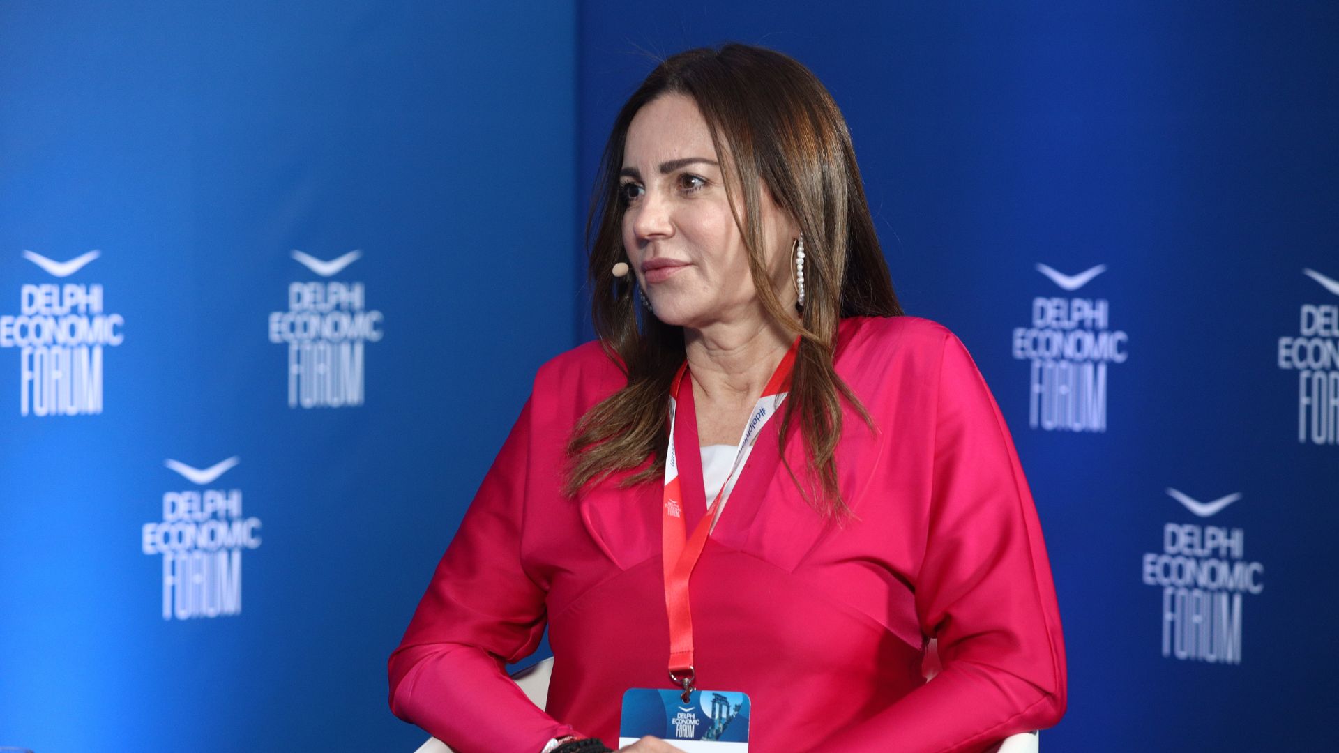 Οργή για τις δηλώσεις της Βίκυς Φλέσσα για τα Τέμπη – Τι απαντά μετά ...