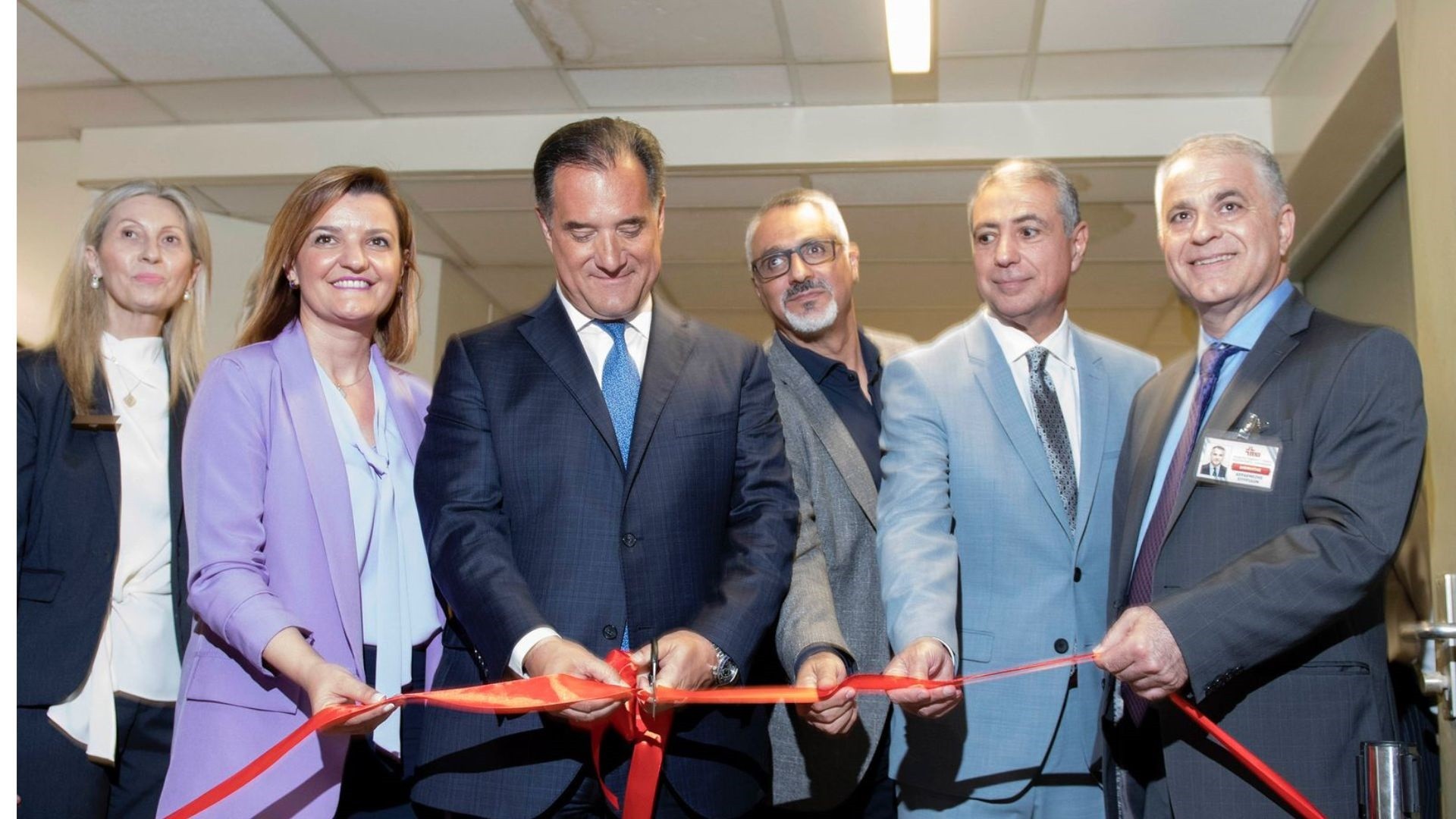 Εγκαίνια Γεωργιάδη στη μονάδα παραγωγής οξυγόνου στο νοσοκομείο ...
