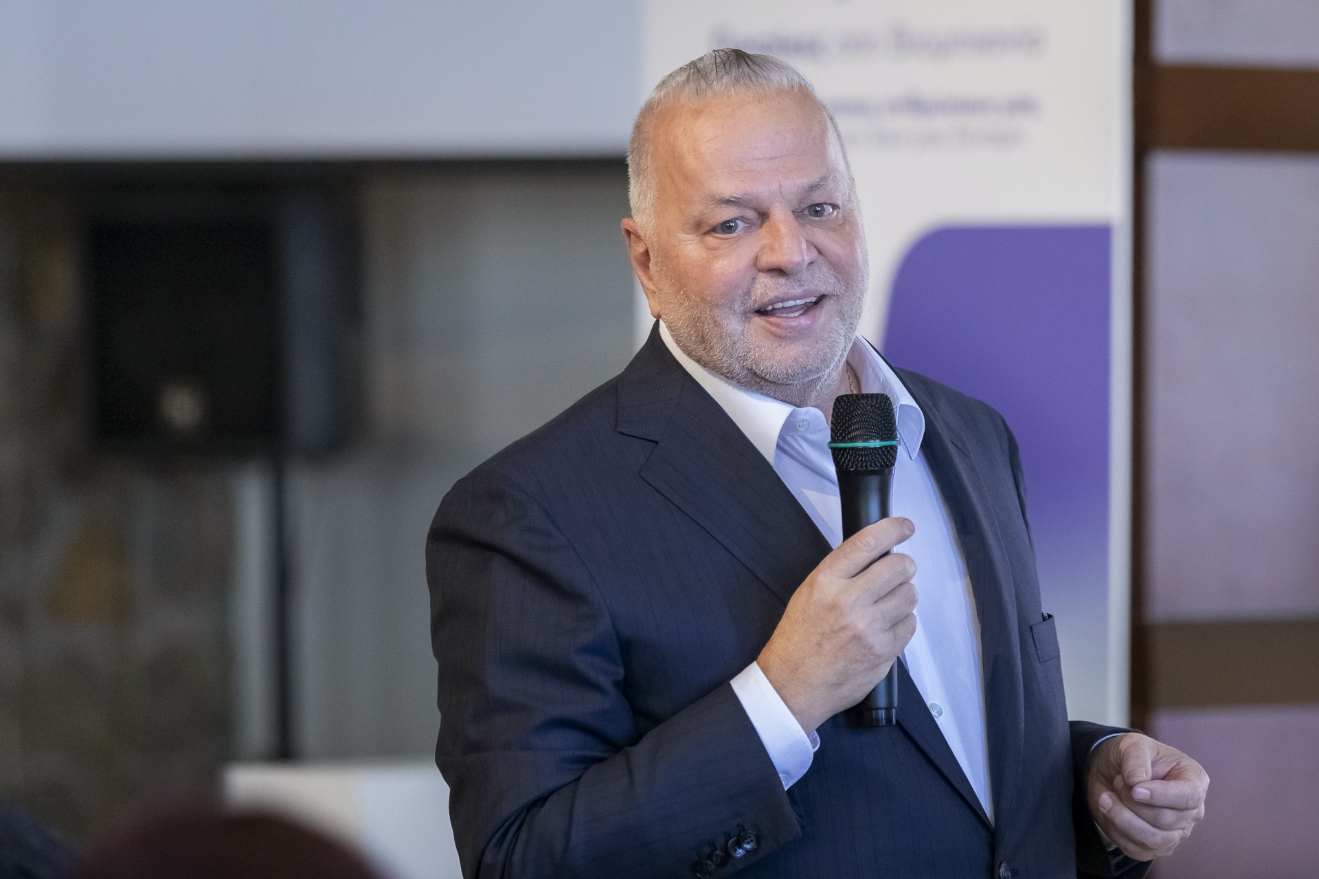 Βόμβες Μυτιληναίου για Ούρσουλα και πράσινη μετάβαση | topontiki.gr