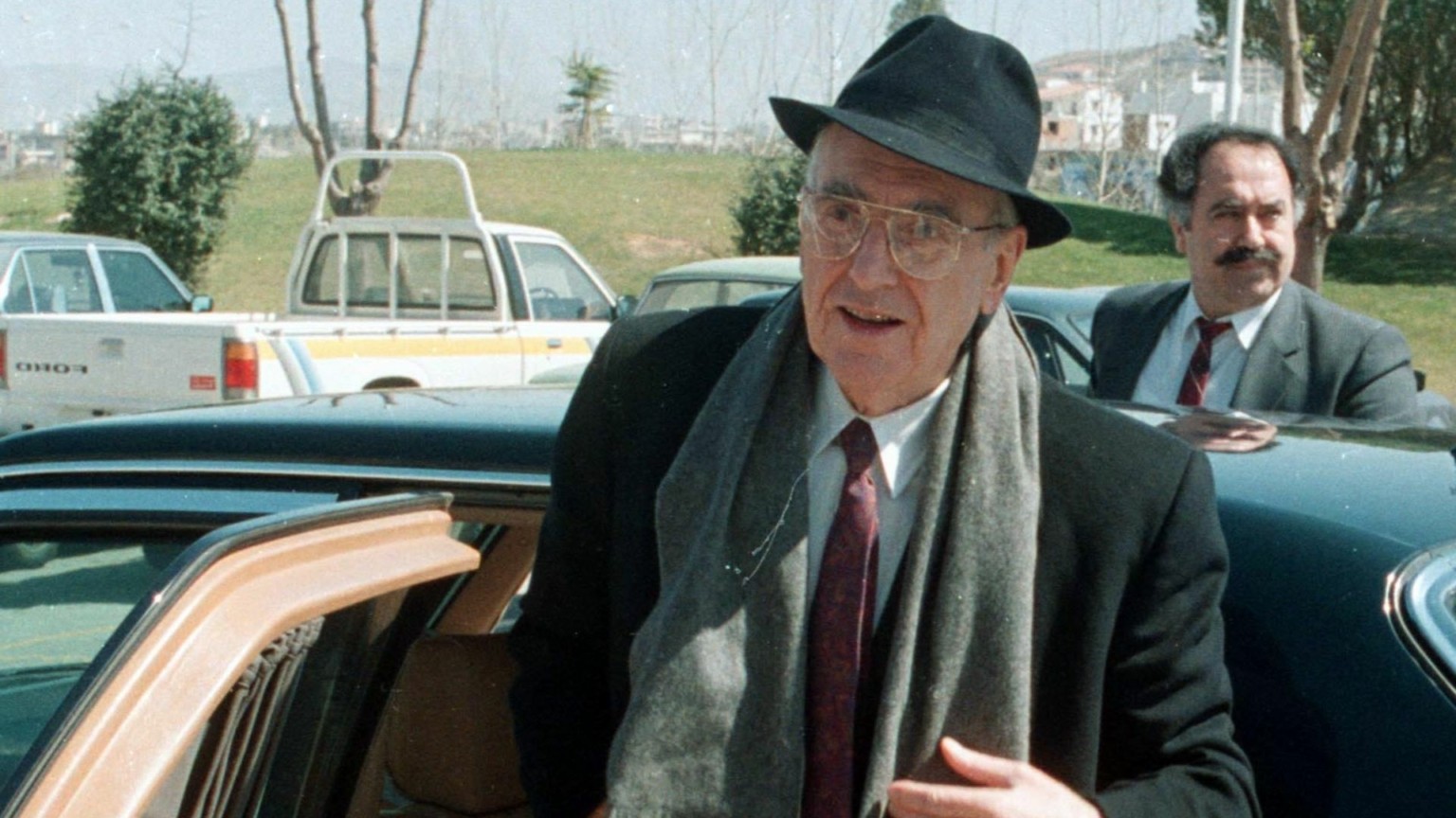 Έρευνα Eteron: Ο Ανδρέας Παπανδρέου καλύτερος πρωθυπουργός από τη ...