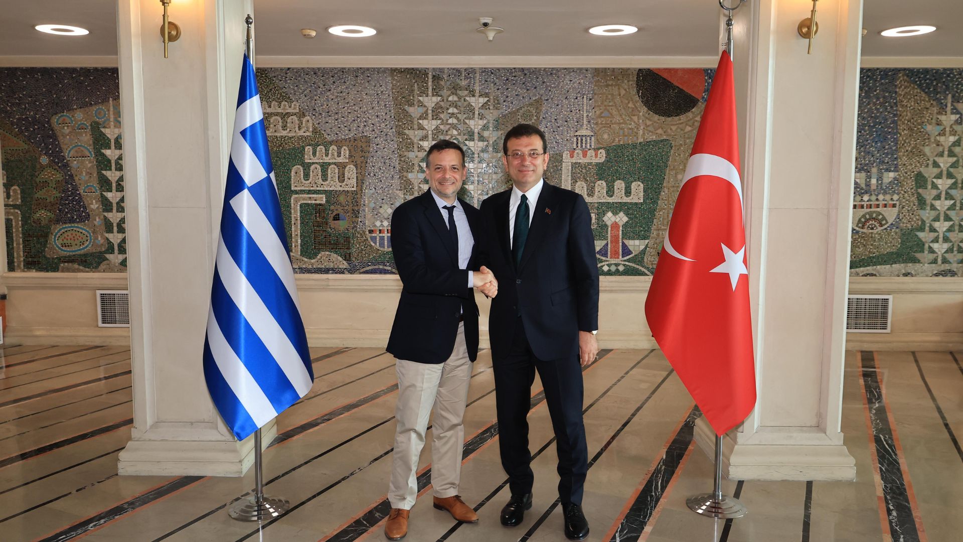 Μήνυμα Δούκα για προφυλάκιση Ιμάμογλου: Εκρέμ δεν είσαι μόνος ...