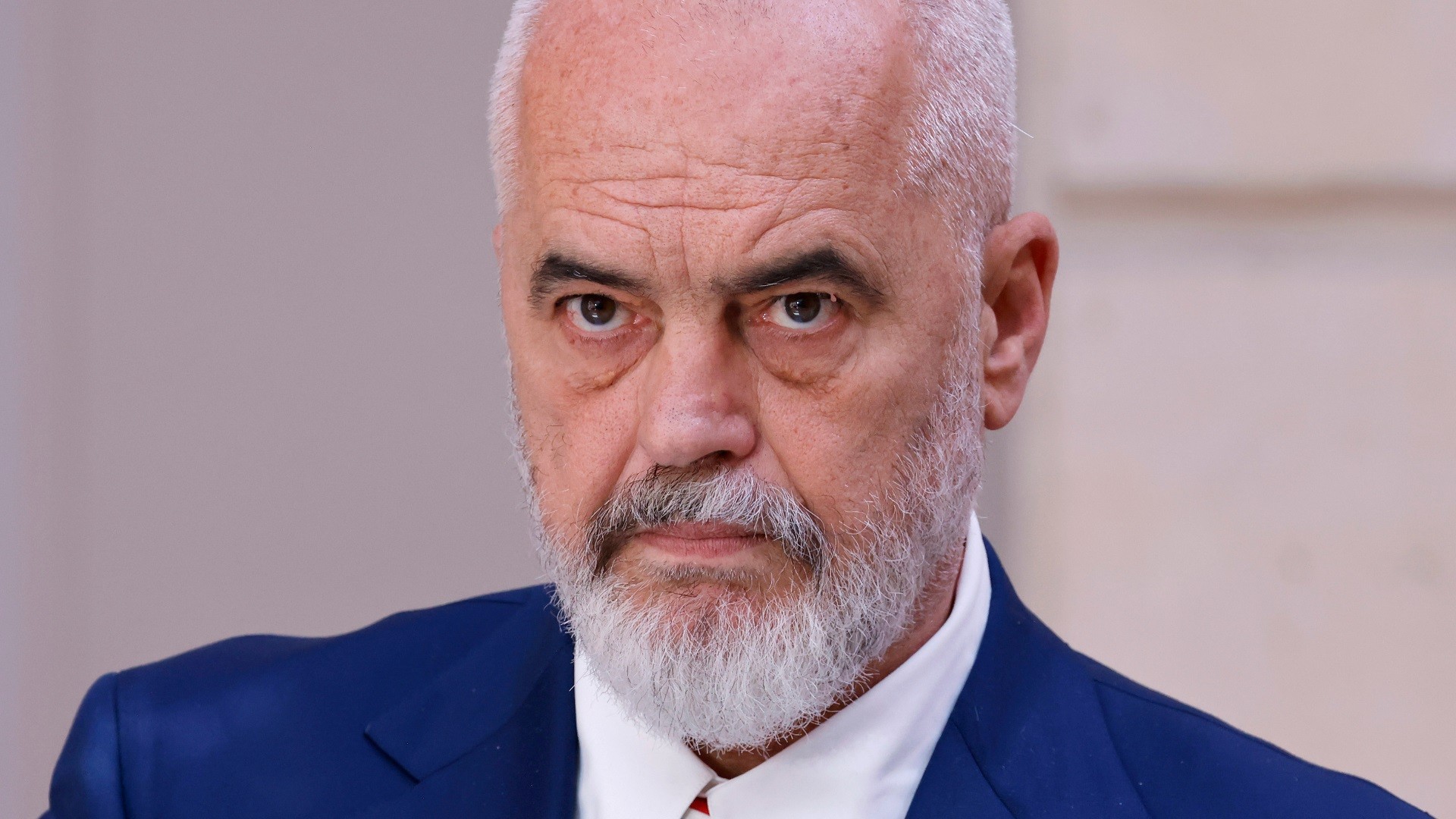 «Η ιστορία δεν παραγράφεται» διαμηνύει η Αθήνα στον Έντι Ράμα ...