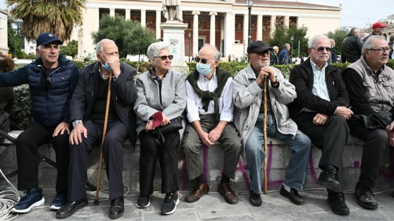 Ποιοι συνταξιούχοι θα πάρουν την ενίσχυση των 250 ευρώ και πότε ξεκινά ...