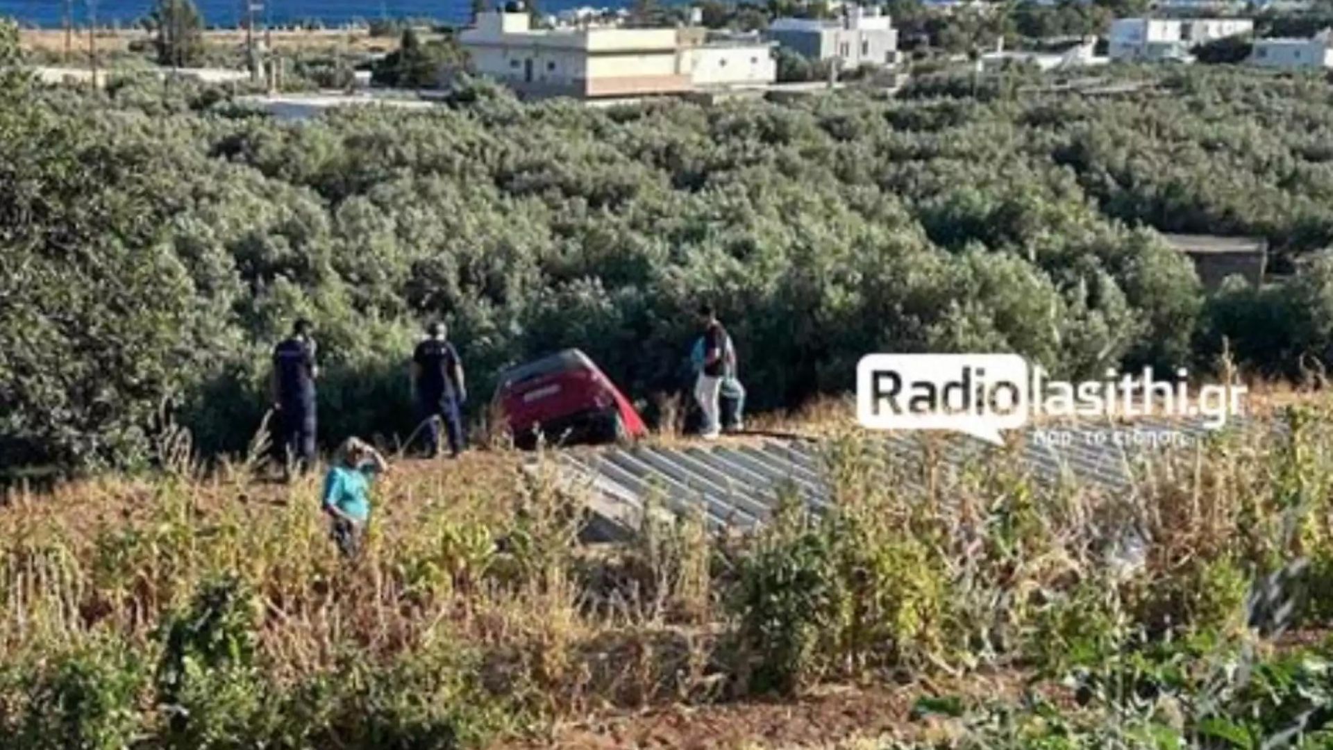 Ιεράπετρα: Νεκρός 55χρονος οδηγός μέσα σε αυτοκίνητο που «κρεμόταν» σε ...