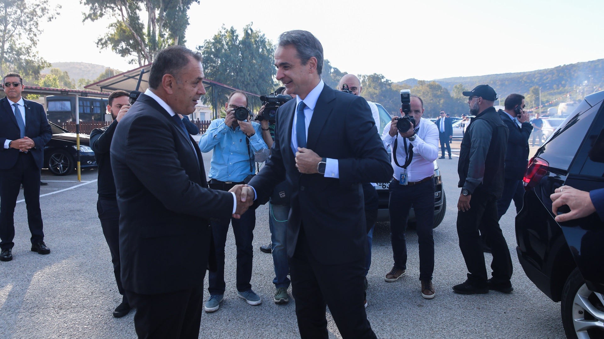Μητσοτάκης στο υπουργείο Μετανάστευσης, με την πίεση από τις ροές να ...