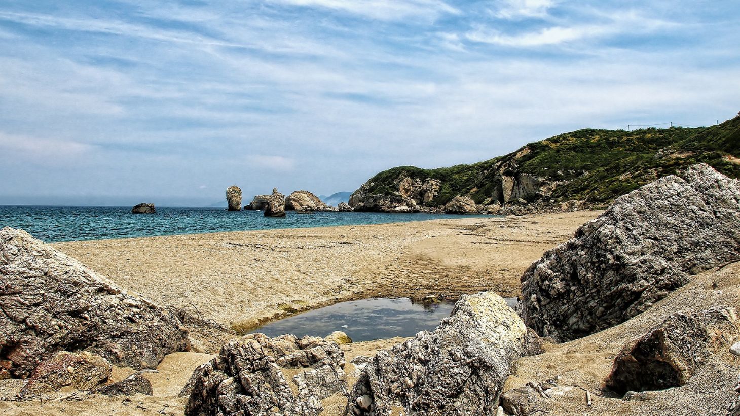 Οι 12 παραλίες με πεντακάθαρα νερά στον Βόλο (videos) | topontiki.gr