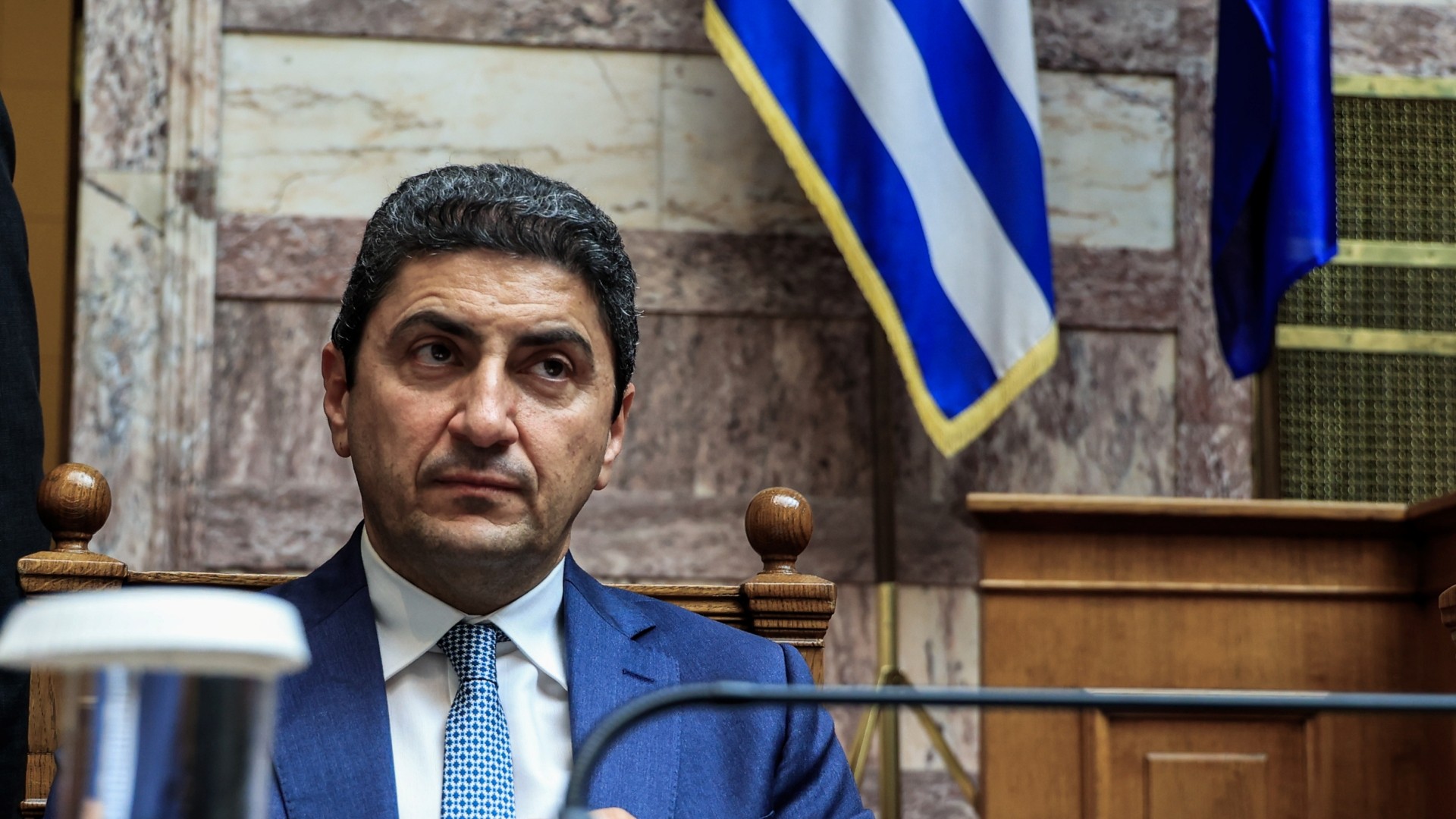Στο… περίμενε | topontiki.gr