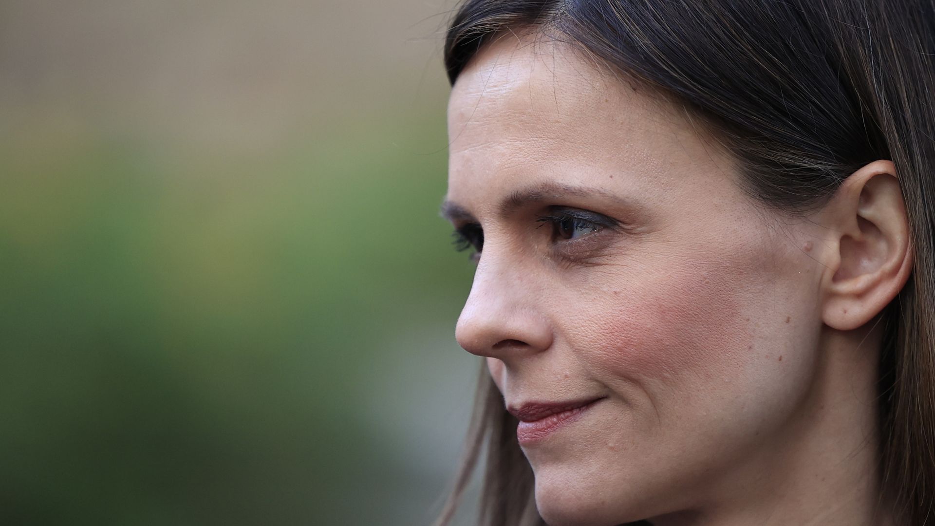 Η Έφη Αχτσιόγλου στο πρόγραμμα Field της Jacinda Ardern | topontiki.gr