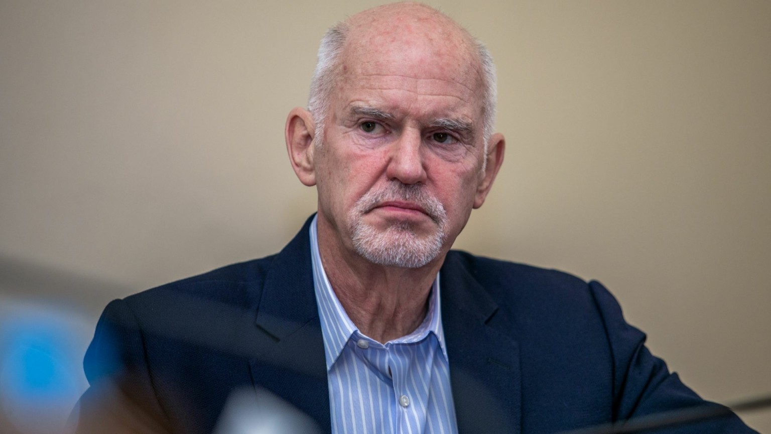 Αθερίνα τηγανητή με κρεμμύδια, με άρωμα Κυκλάδων | topontiki.gr