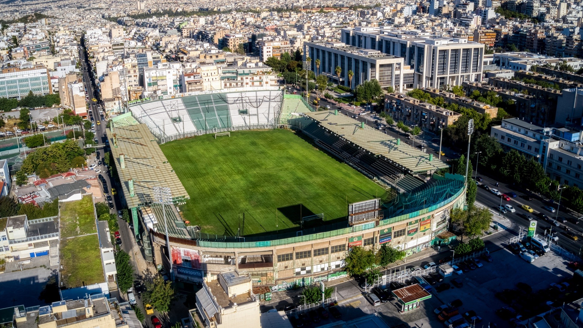 Συμπλοκή μεταξύ οπαδών του Παναθηναϊκού με τουλάχιστον τρεις τραυματίες ...