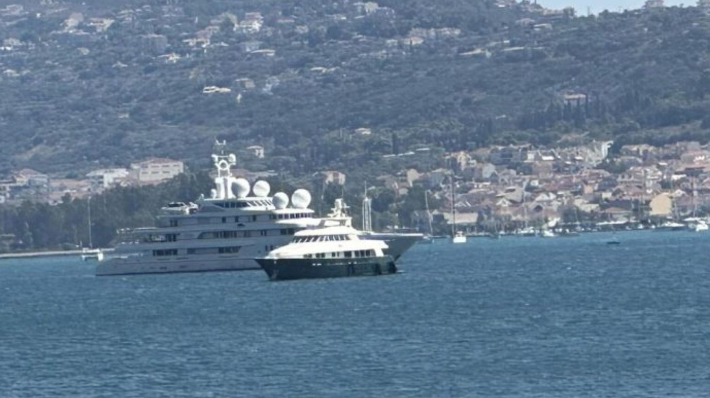 Στην Ελλάδα η βασίλισσα της Σαουδικής Αραβίας – Διακοπές με ...