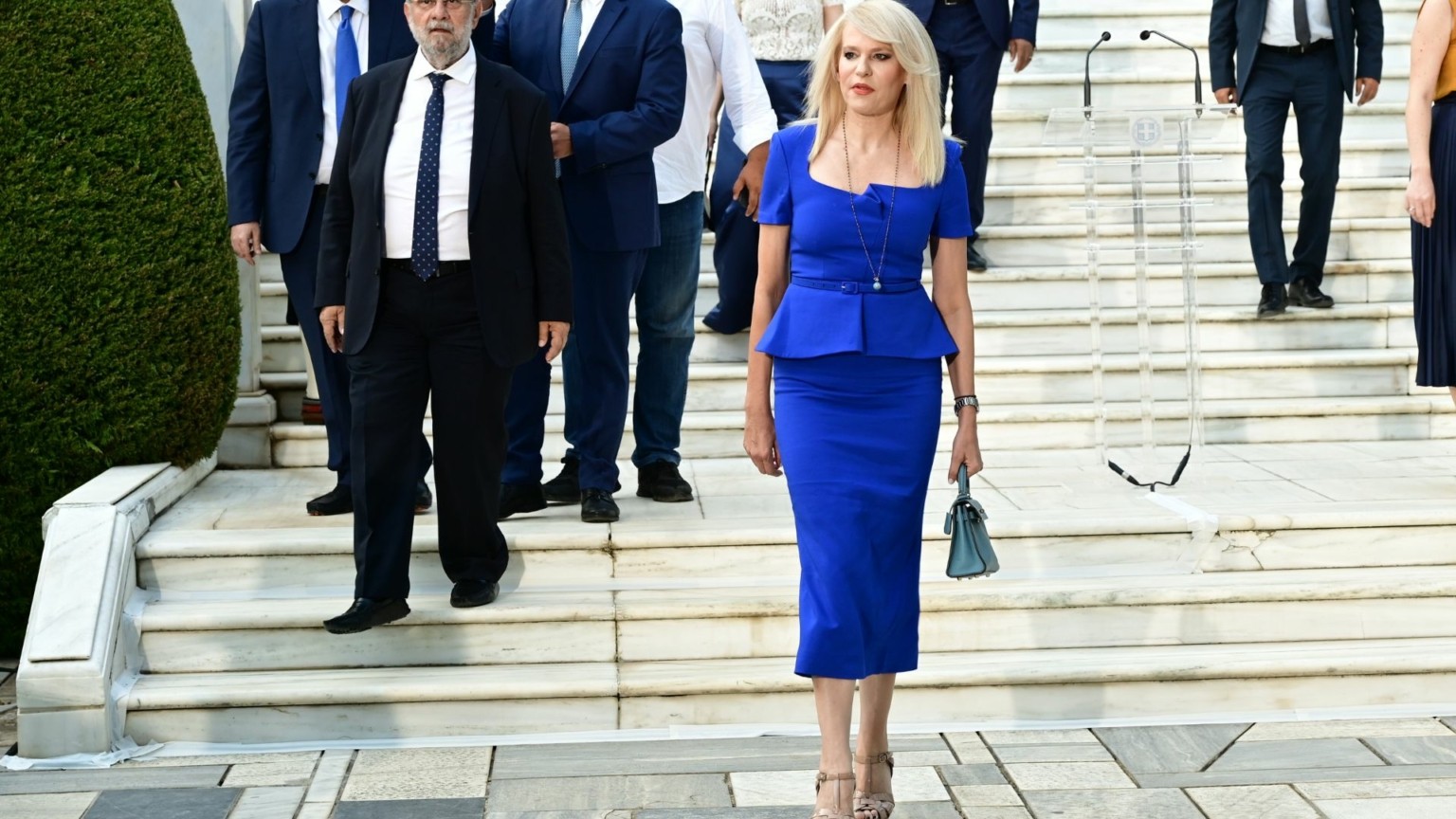 Τζάκρη για πλατφόρμα Κασσελάκη: Με ταχυδρομικό περιστέρι θα ...