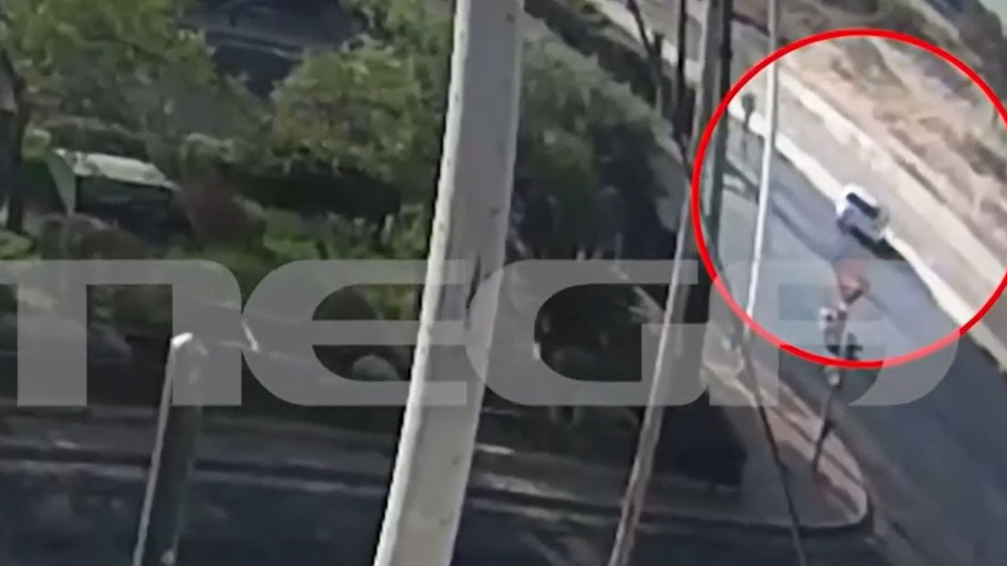 Καλλιθέα: Η στιγμή του θανατηφόρου τροχαίου στην Ποσειδώνος με την ...
