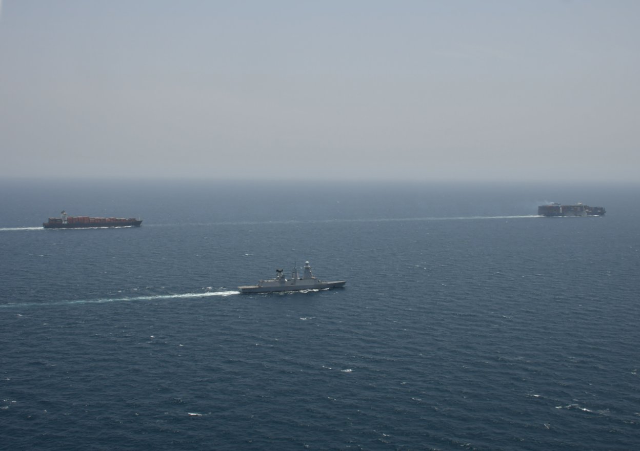 Ερυθρά Θάλασσα: Οι Χούθι στόχευσαν τρία αμερικανικά αντιτορπιλικά με ...