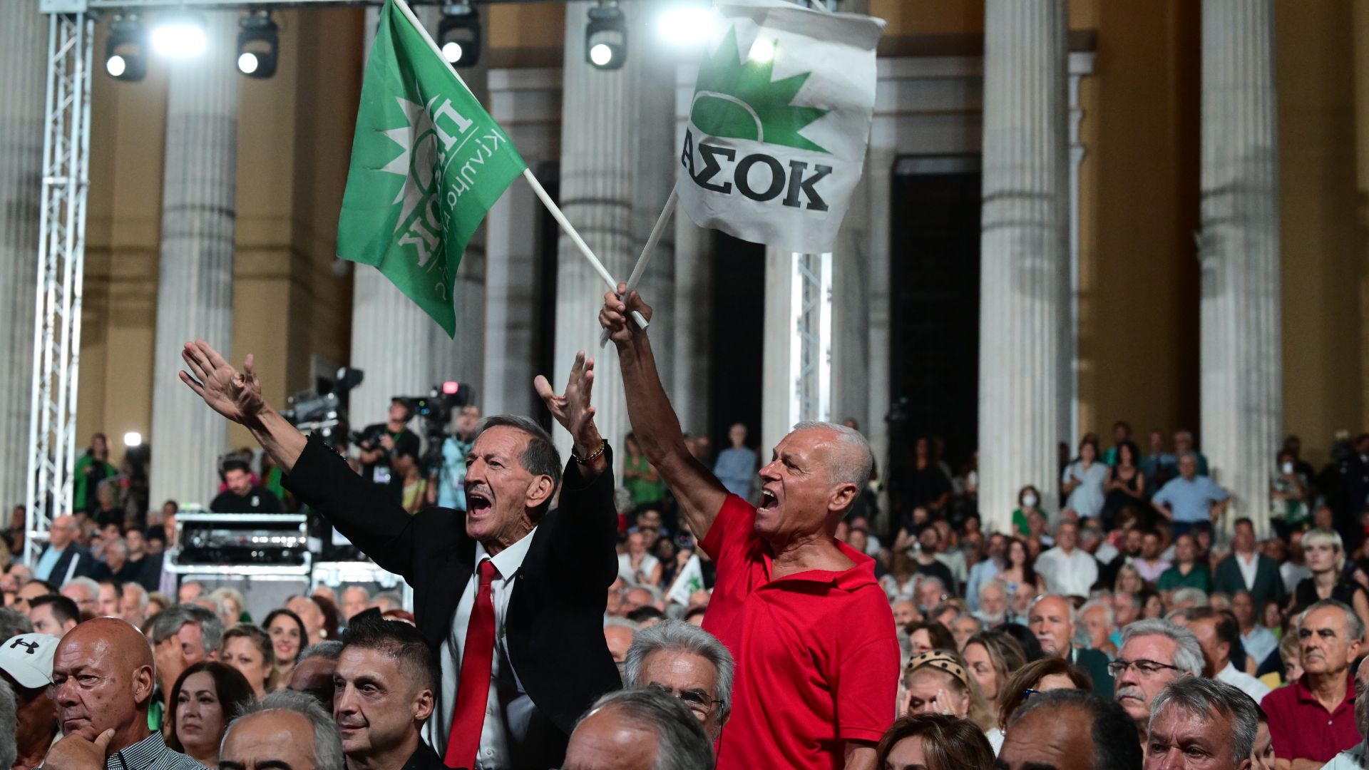 ΠΑΣΟΚ: Ποιος είναι με ποιον – Τα στελέχη που στηρίζουν Ανδρουλάκη ...