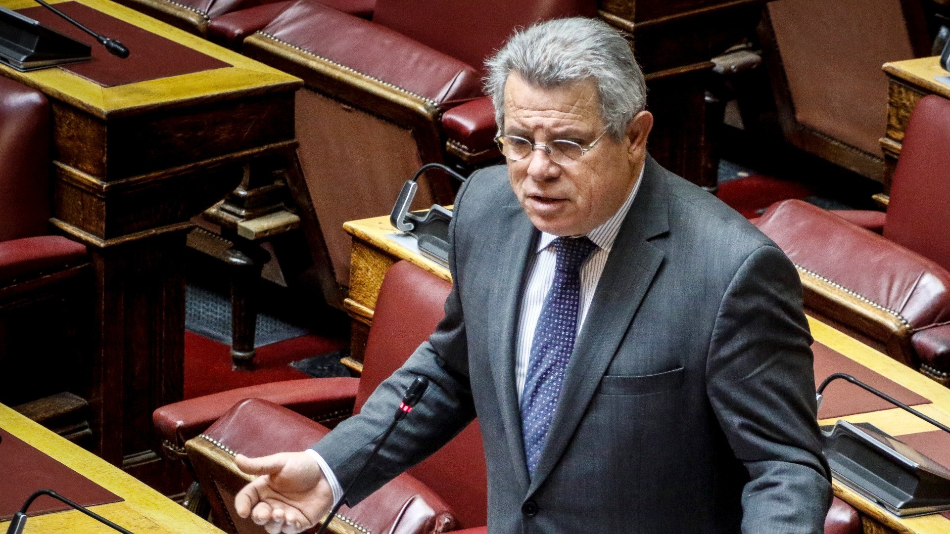 Νέα Δημοκρατία: Επίμενει ο Βλάχος των «11» – «Ο Χατζηδάκης μας απάντησε ...