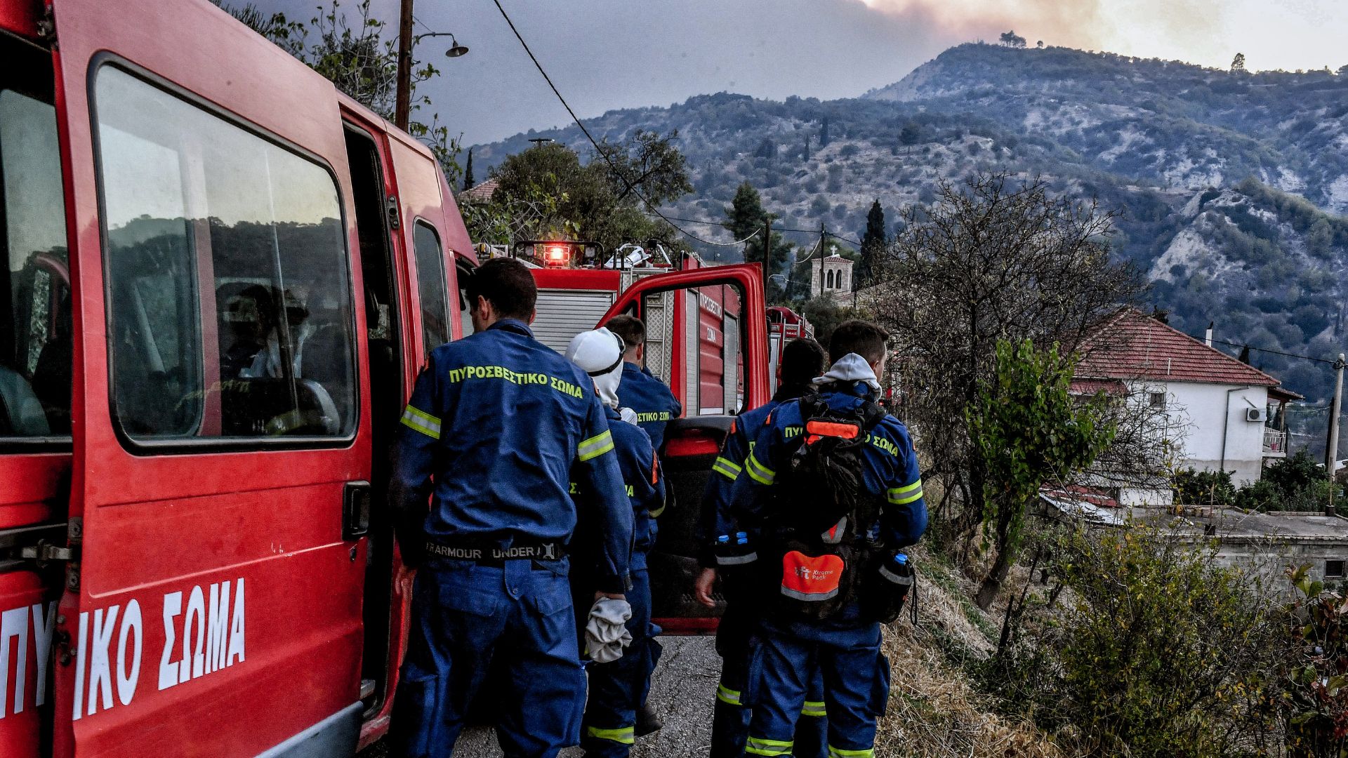 Φωτιά στο Ξυλόκαστρο: Κάτοικοι που πήγαν να βοηθήσουν οι δύο νεκροί ...