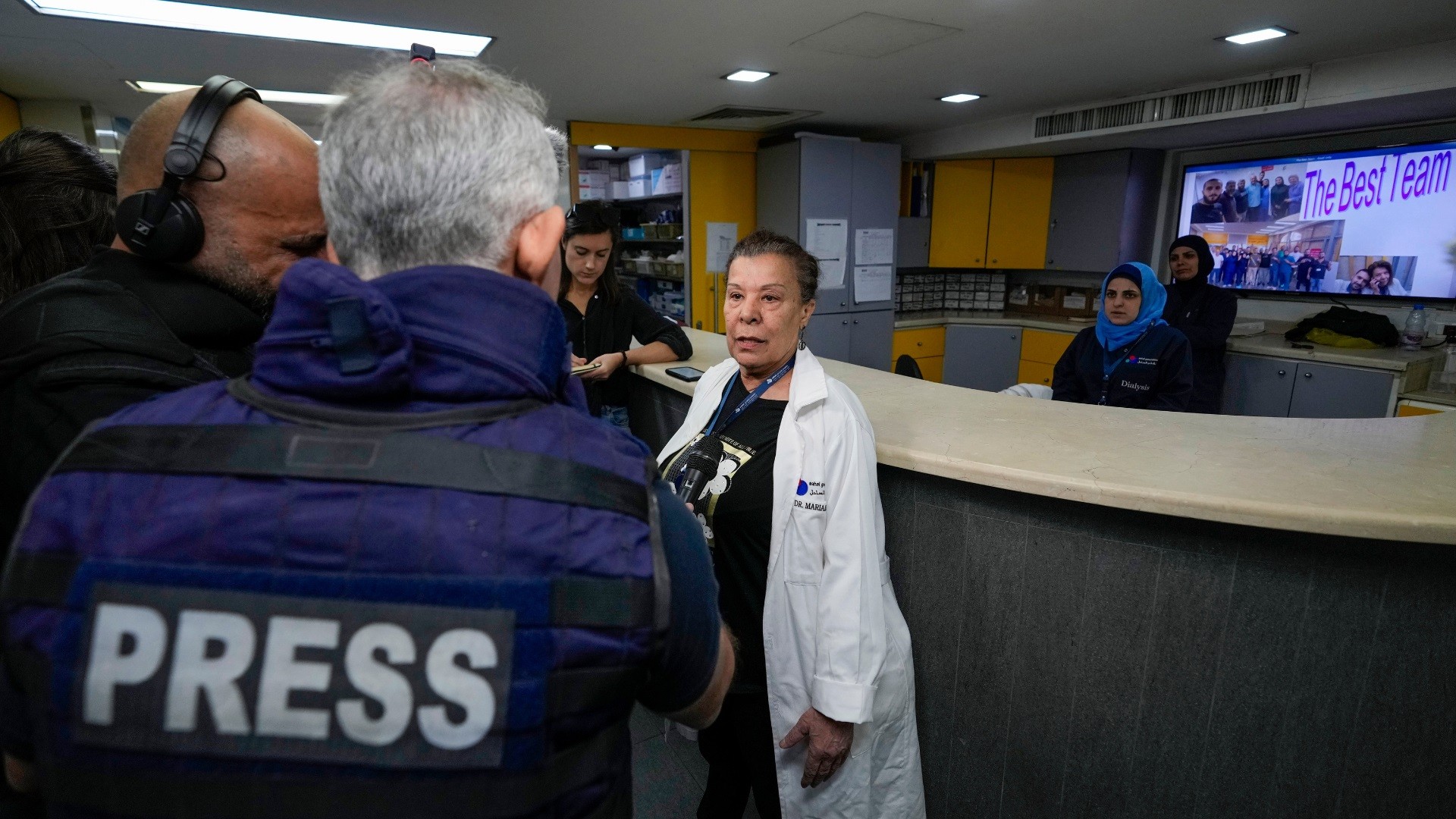 Λιβανέζικο νοσοκομείο ανοίγει τις πόρτες σε δημοσιογράφους, για να ...