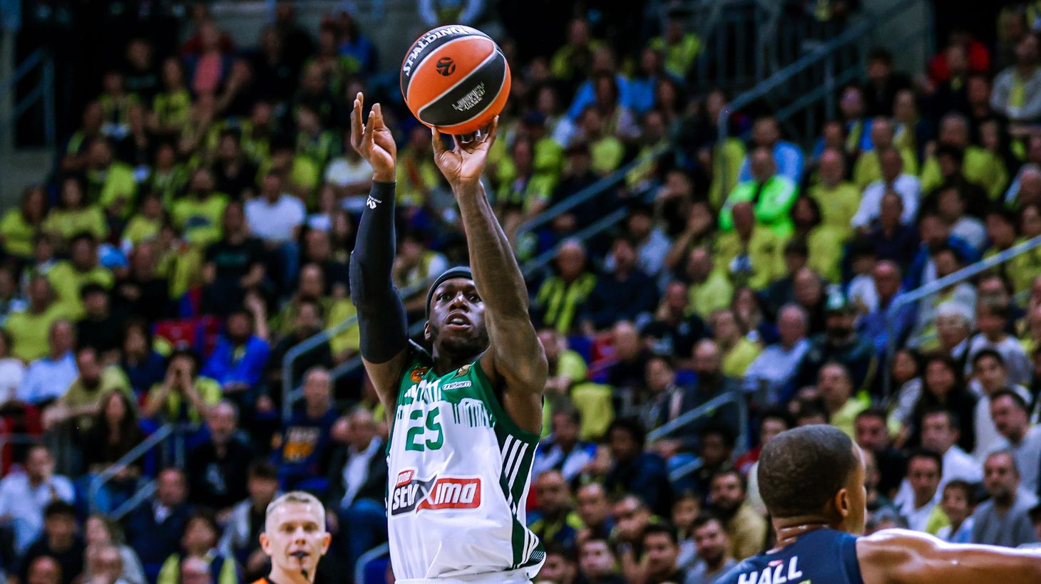 Euroleague: Απέδρασε σαν πρωταθλητής από την Πόλη με εκτελεστή Σλούκα ο ...