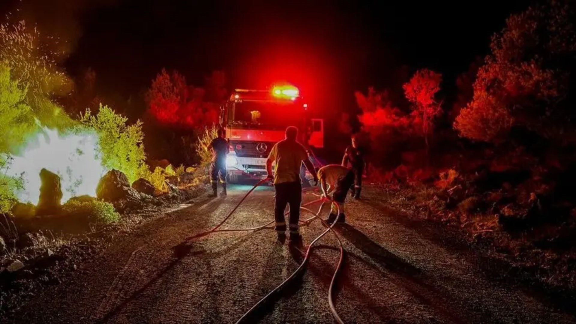 Φωτιά στα Χανιά: Ισχυροί άνεμοι πνέουν στην περιοχή – 130 πυροσβέστες ...