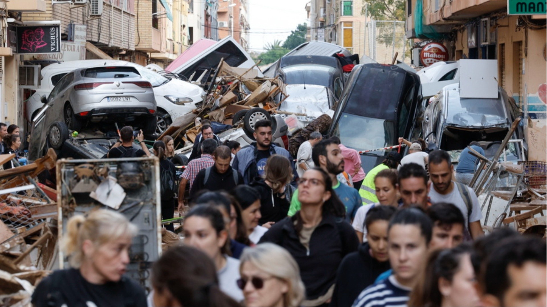 Συναγερμός για νέες βροχοπτώσεις την ώρα που συνεχίζεται η αναζήτηση ...
