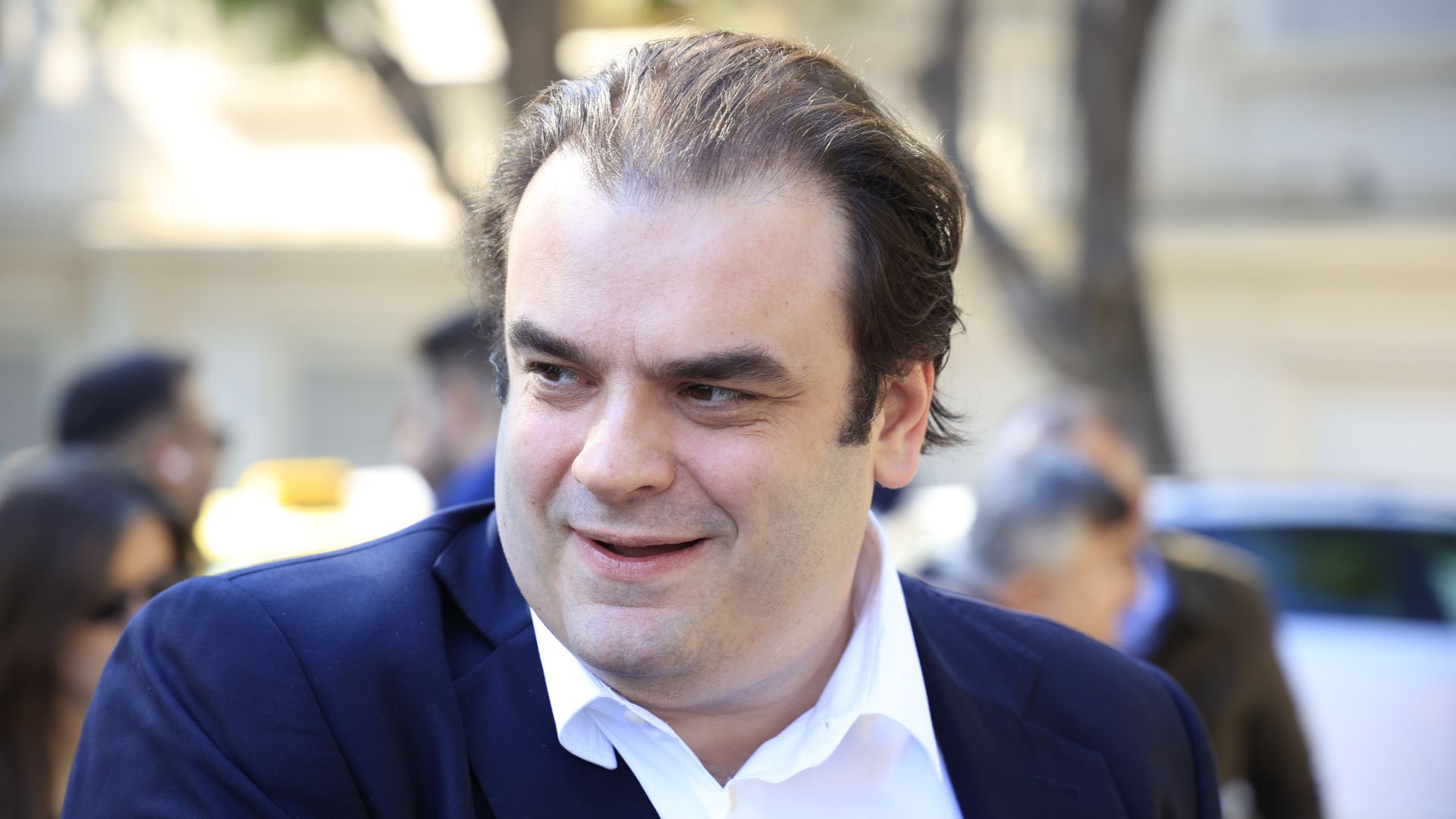 Πιερρακάκης: «10.700 οι αποβολές για κινητά στα σχολεία» – Τι είπε για ...