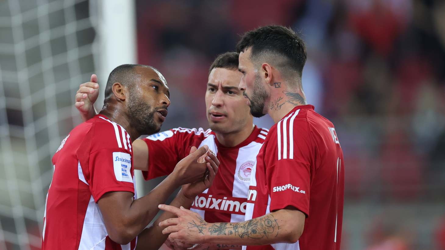 Ολυμπιακός-Πανσερραϊκός 2-1: Δυσκολεύτηκαν αλλά επέστρεψαν στις νίκες ...