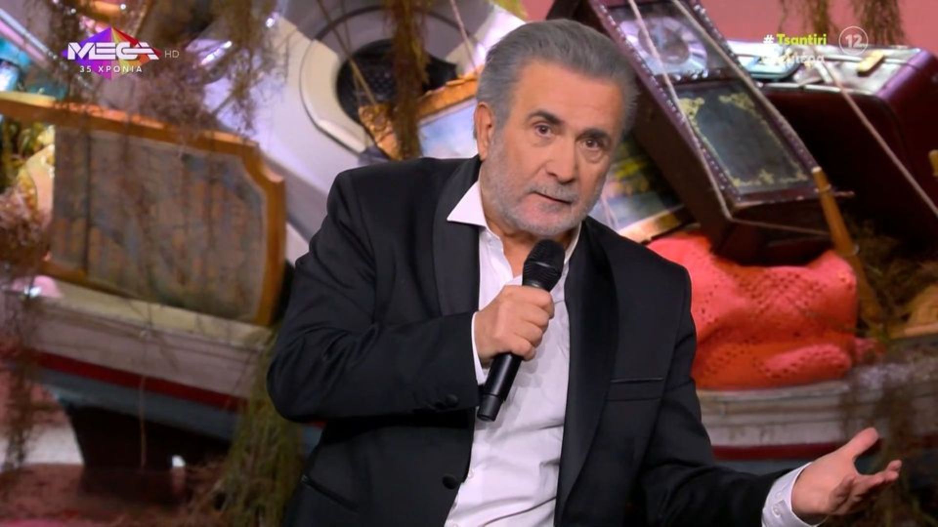 Λάκης Λαζόπουλος: «Αν επέστρεφα φοβισμένος θα ήταν σαν να “πήρα το ...