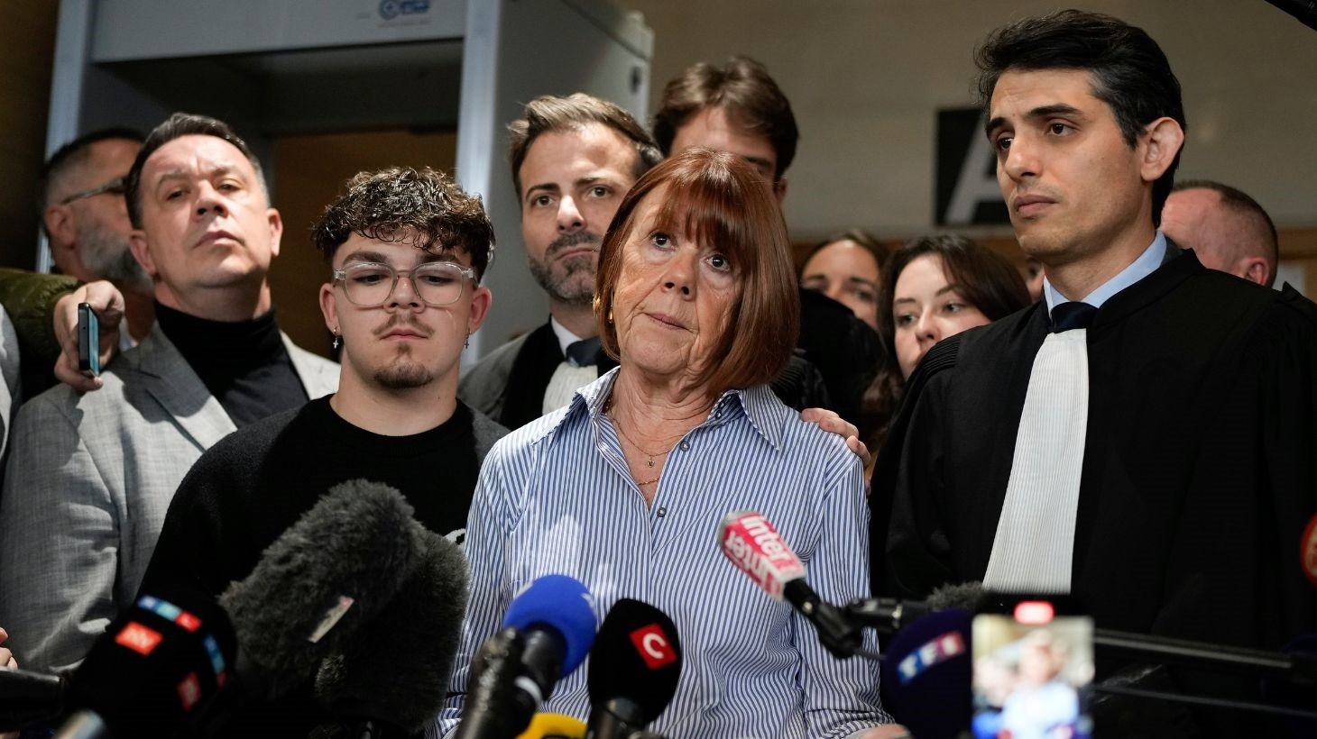 Ζιζέλ Πελικό: «Έδωσα αυτόν τον αγώνα για τα παιδιά και τα εγγόνια μου ...