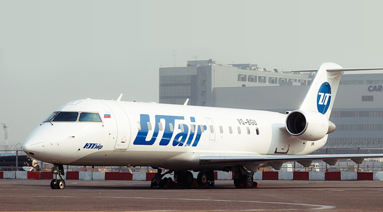 Αεροσκάφος Boeing 737 της Utair πραγματοποίησε αναγκαστική προσγείωση ...