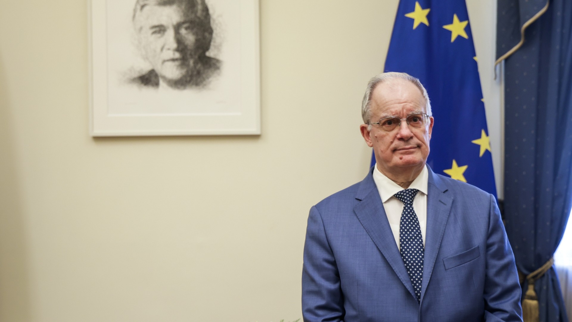 Πρόεδρος της Δημοκρατίας: «Χαμηλές πτήσεις» για τον Κώστα Τασούλα στην ...
